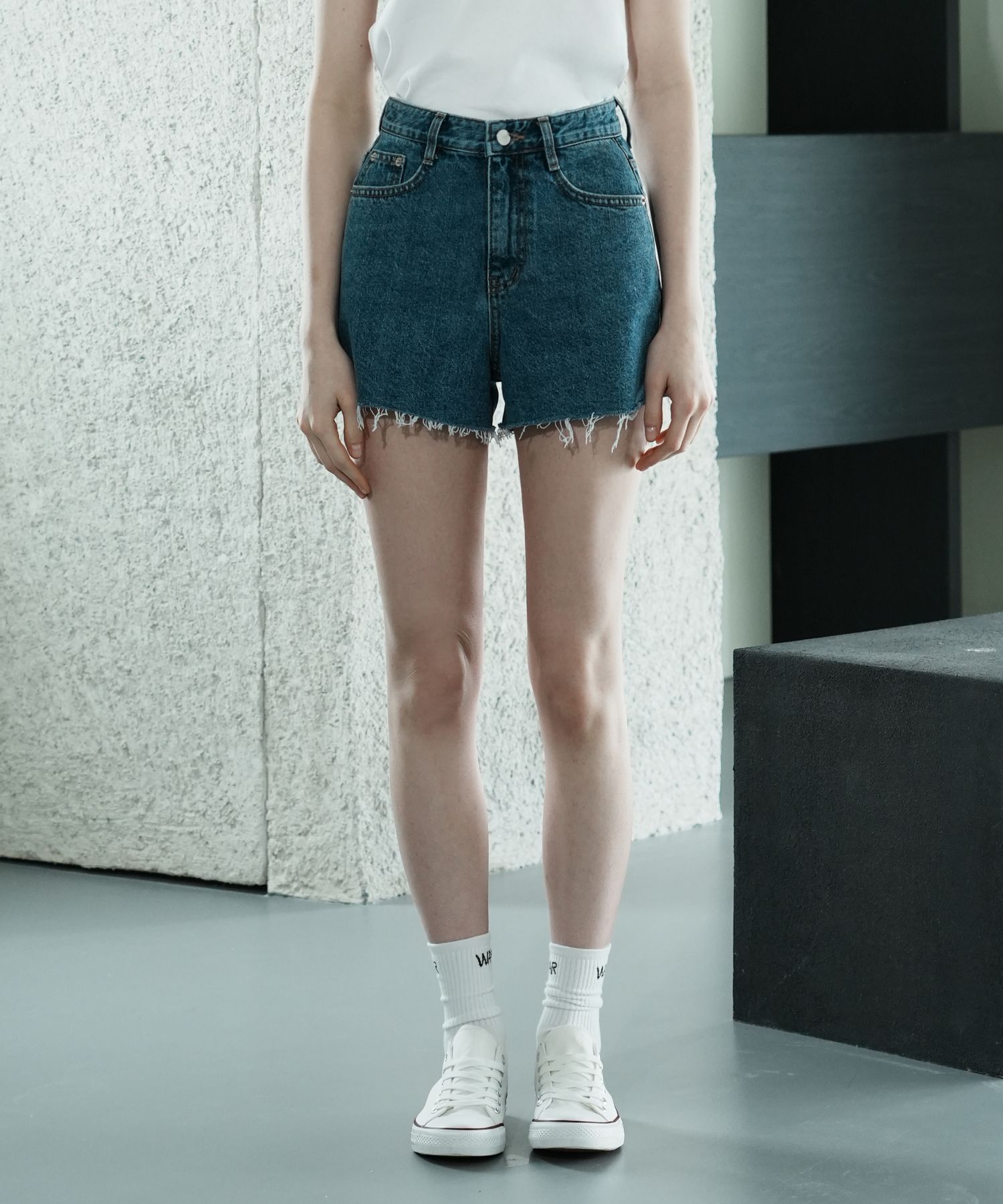 MUSINSA公式 | WAAR W1040 Damaged Denim Shorts Pants_Dark Blue