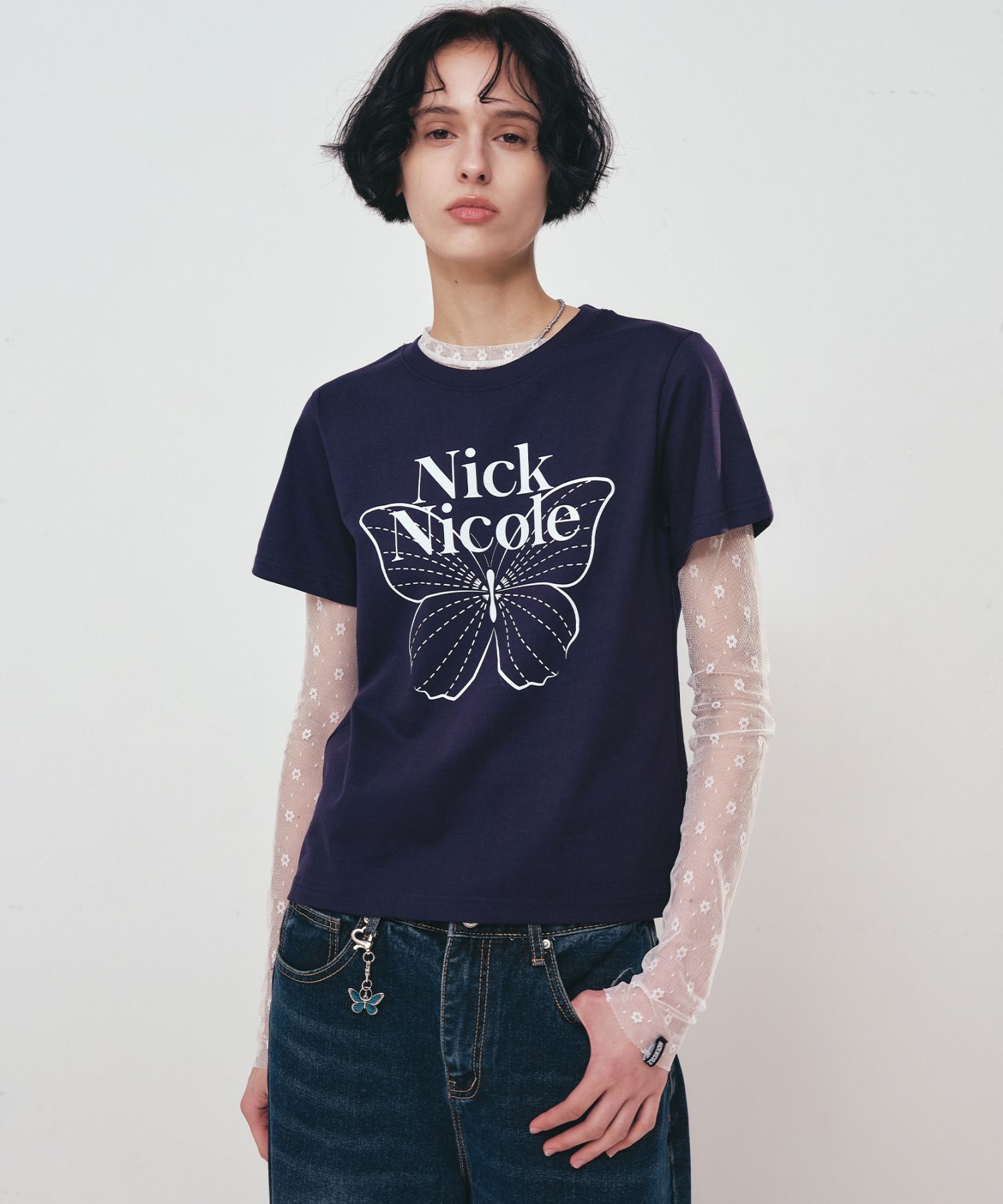 MUSINSA | NICK&NICOLE BUTTERFLY NICOLE LABEL SLIM TOP_NAVY WHITE