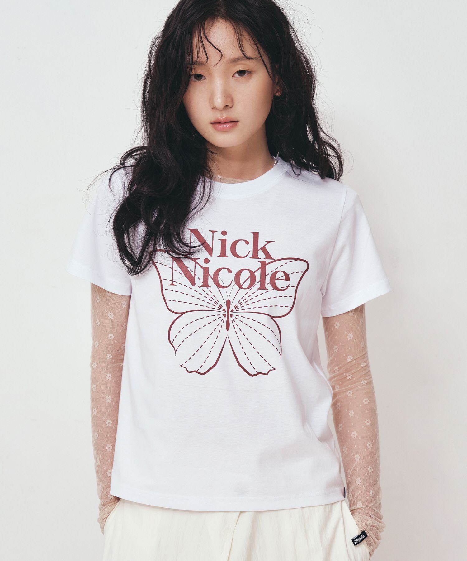 MUSINSA | NICK&NICOLE BUTTERFLY NICOLE LABEL SLIM TOP_WHITE BURGUNDY