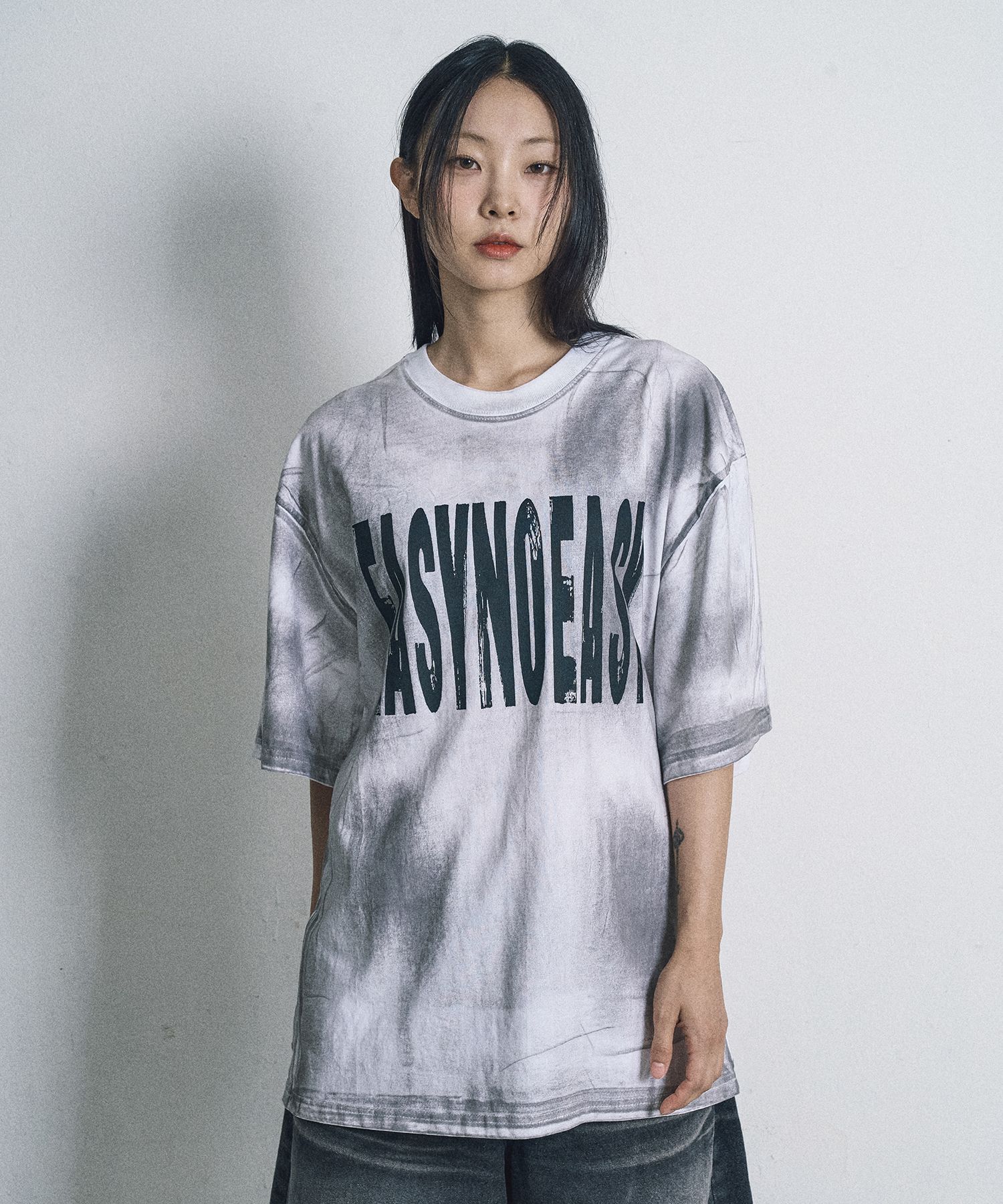 MUSINSA | EASY NO EASY Dirty washed big logo short sleeve t-shirt - white