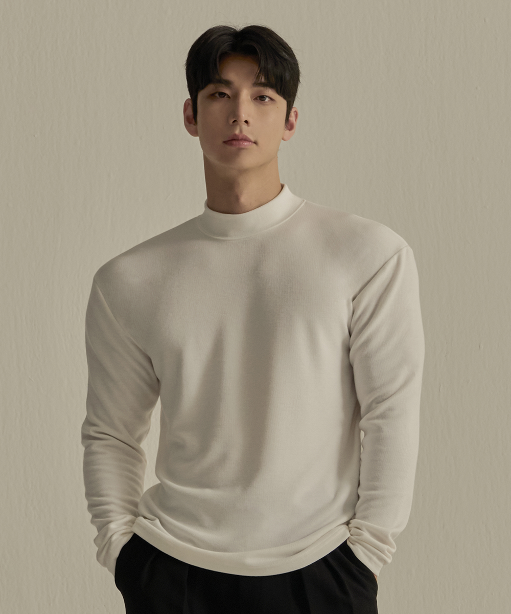MUSINSA | NINEZ Signature mock neck muscle fit long sleeve t-shirt ...