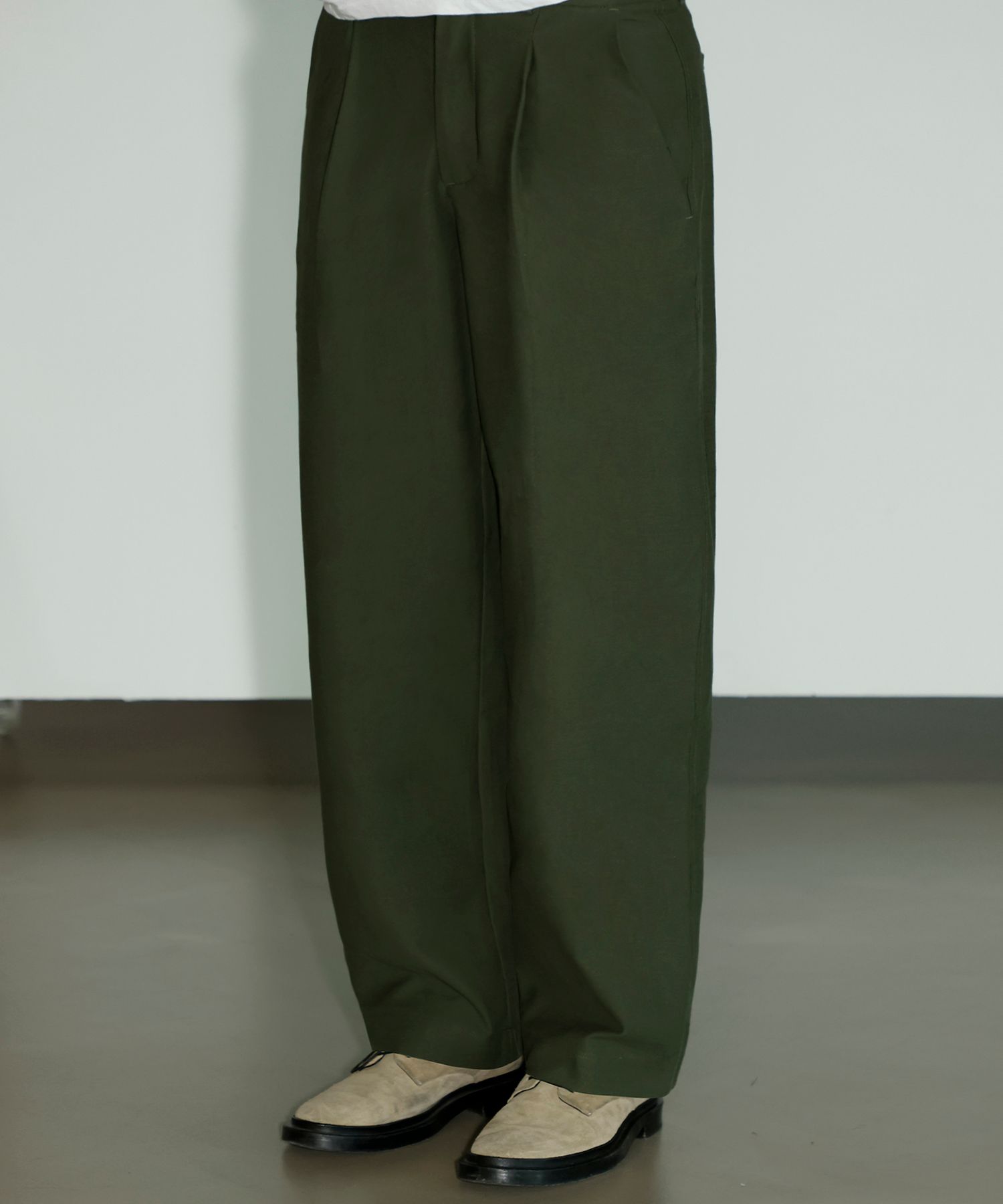 MUSINSA | SIGNATURE Half-banded wide chino pants [khaki]