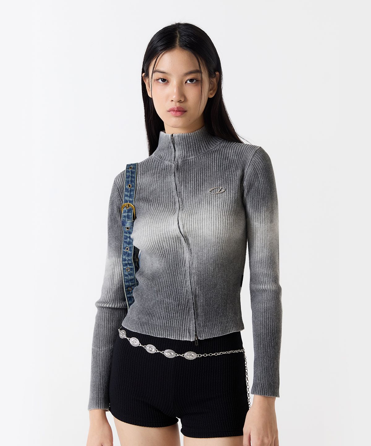 MUSINSA | ODDSTUDIO Diagonal Gradient Knit Top - WHITE MELANGE