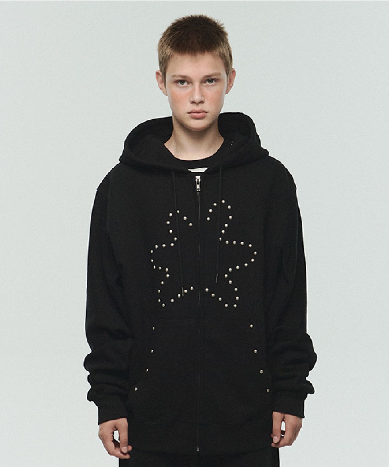 MUSINSA | ITZAVIBE ITZ STAR STUD HOODIE ZIP-UP
