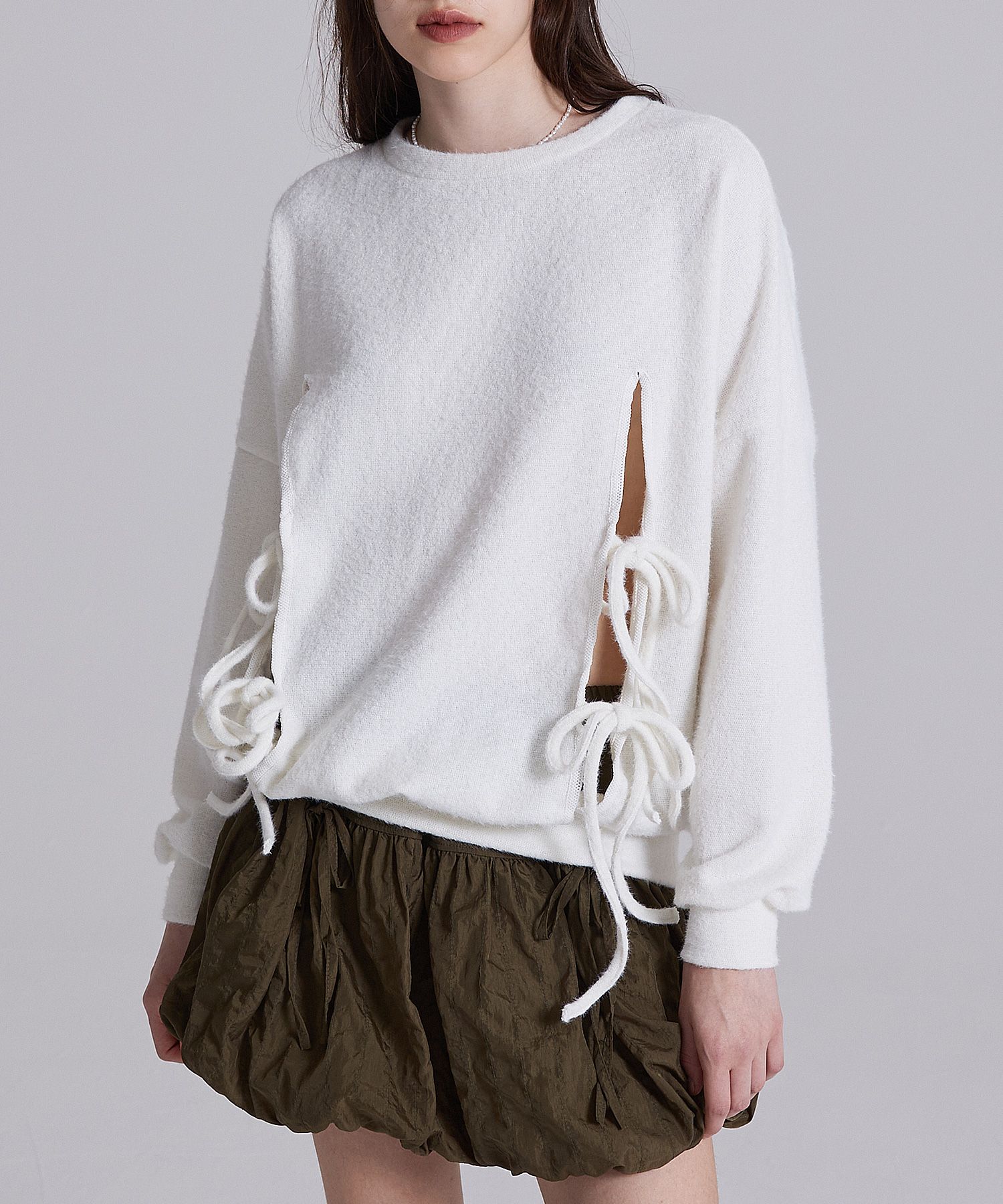 MUSINSA | PLASMA SPHERE FLOPPY MTM IN IVORY (Loose fit knit man to man)
