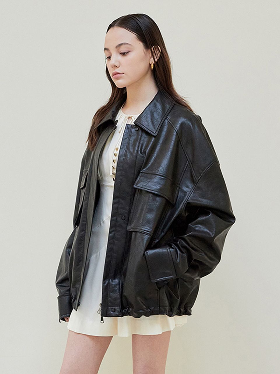 MUSINSA公式 | IM.J Faux leather over-fit jumper