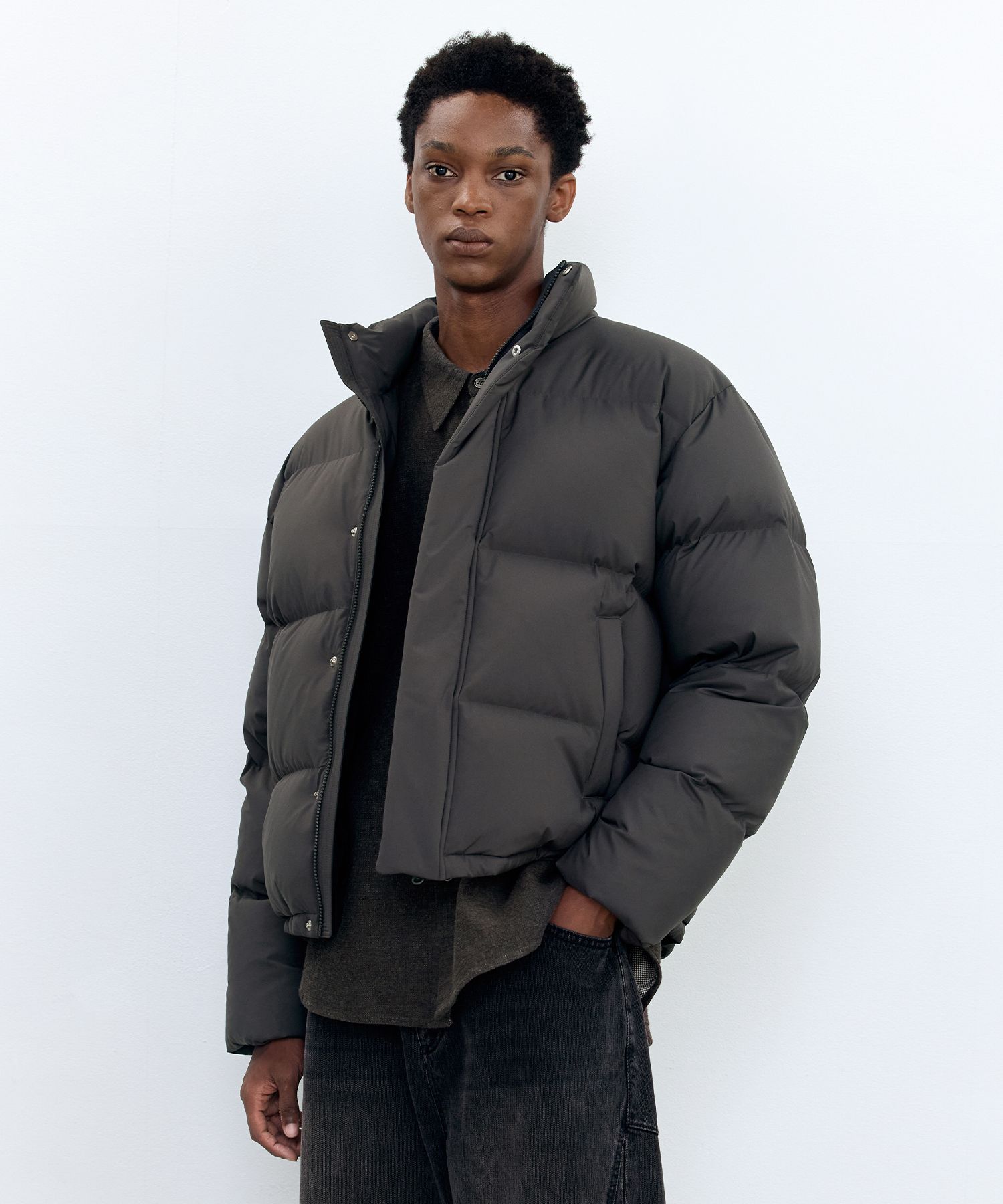 MUSINSA | INSILENCE Essential Down Jacket CHARCOAL