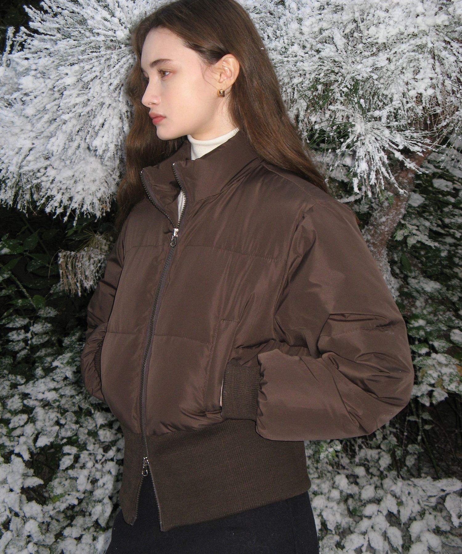 MUSINSA | LETTER FROM MOON Line Banding Crop Padding (Brown)