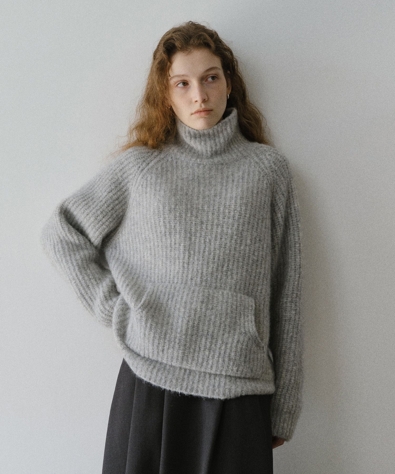 MUSINSA公式 | URAGO Mohair hachi pocket knit