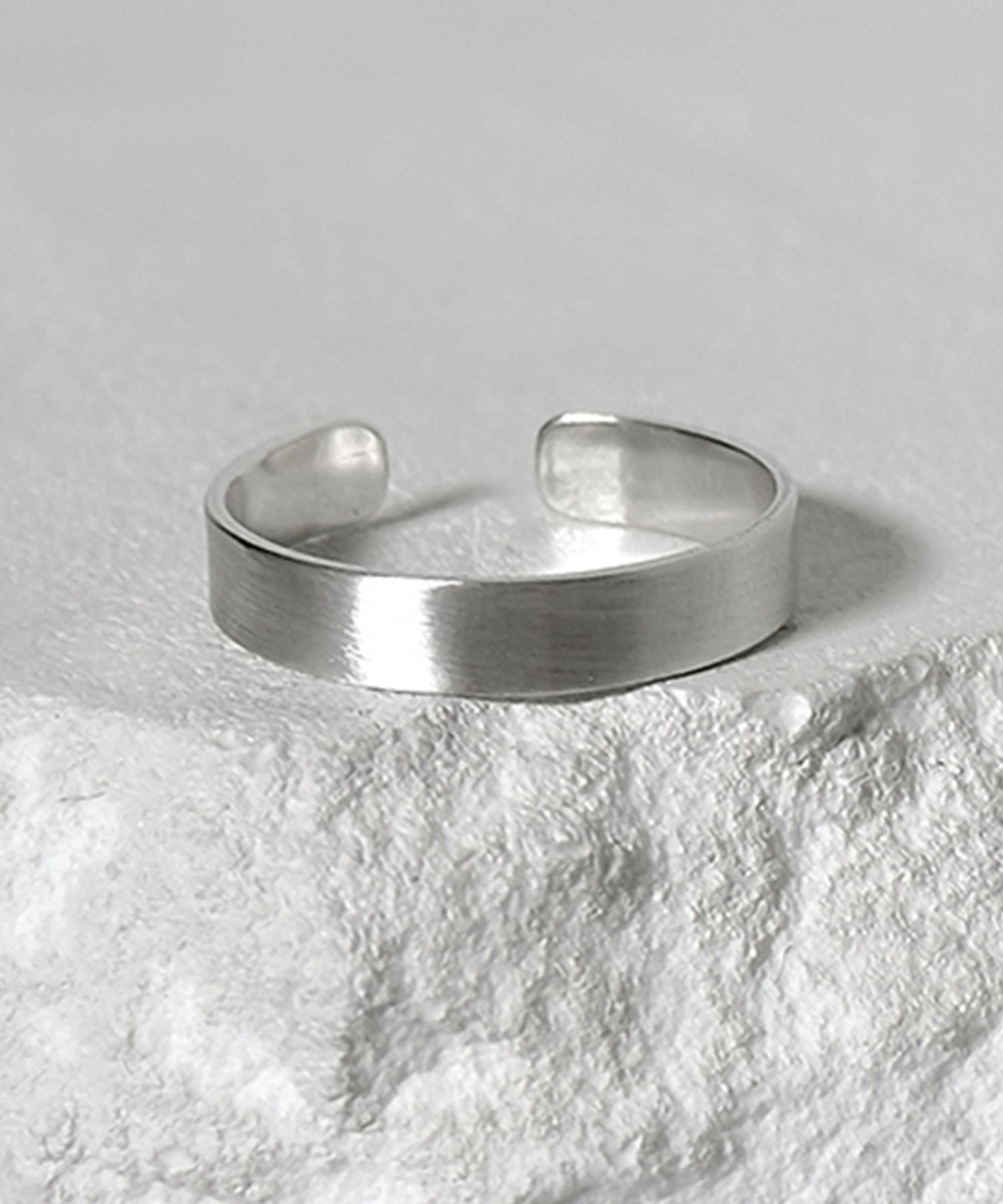 MUSINSA | BLESSED BULLET [SV925]4mm Non-logo Simple Open Ring-Silver