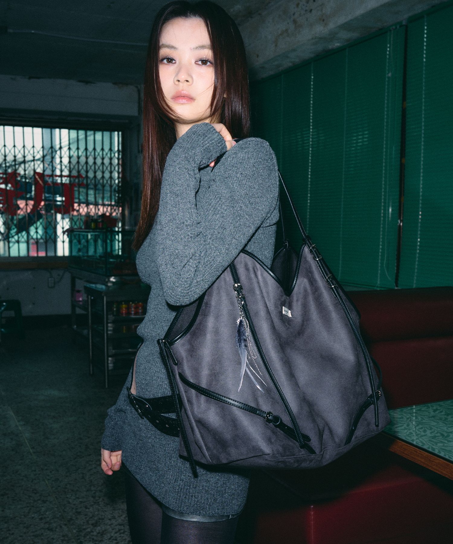 MUSINSA | HELENE PARIS Cony Belted Big Shoulder Bag [Suede Gray]