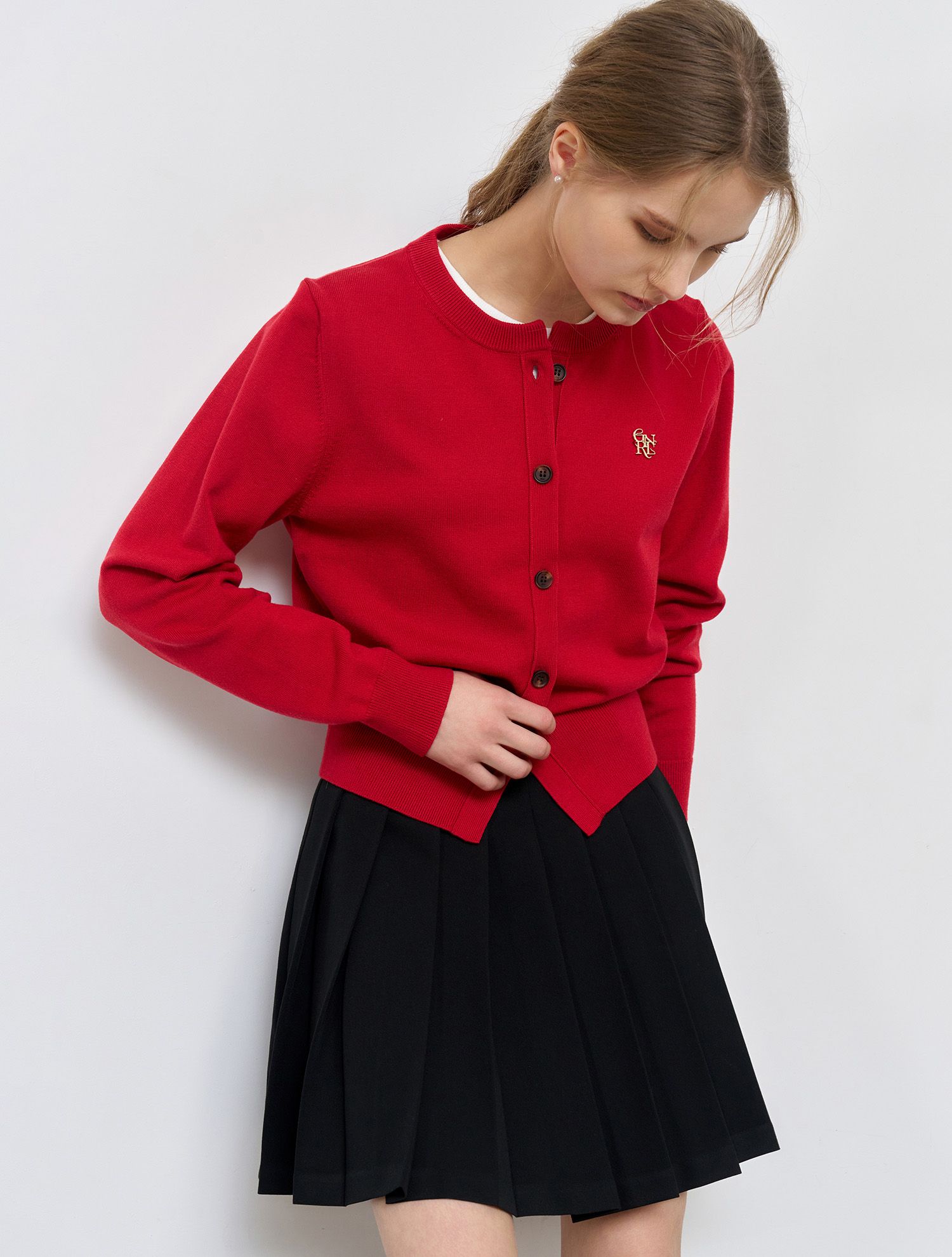 MUSINSA | GENERAL IDEA Essential Crew Neck Cardigan [TOMATO] / WBD3L04501