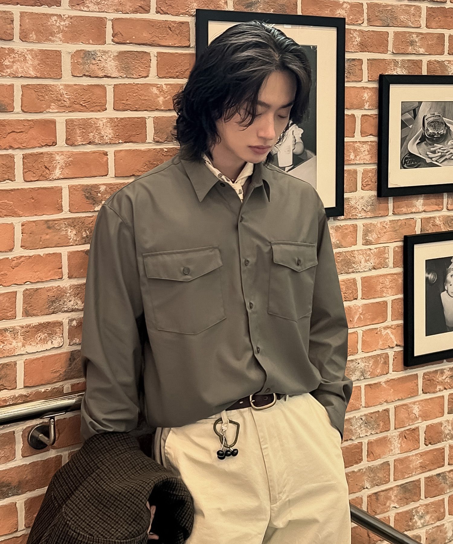 MUSINSA公式 | DRAW FIT Luke Two Pocket Shirt [DUSTY BEIGE]