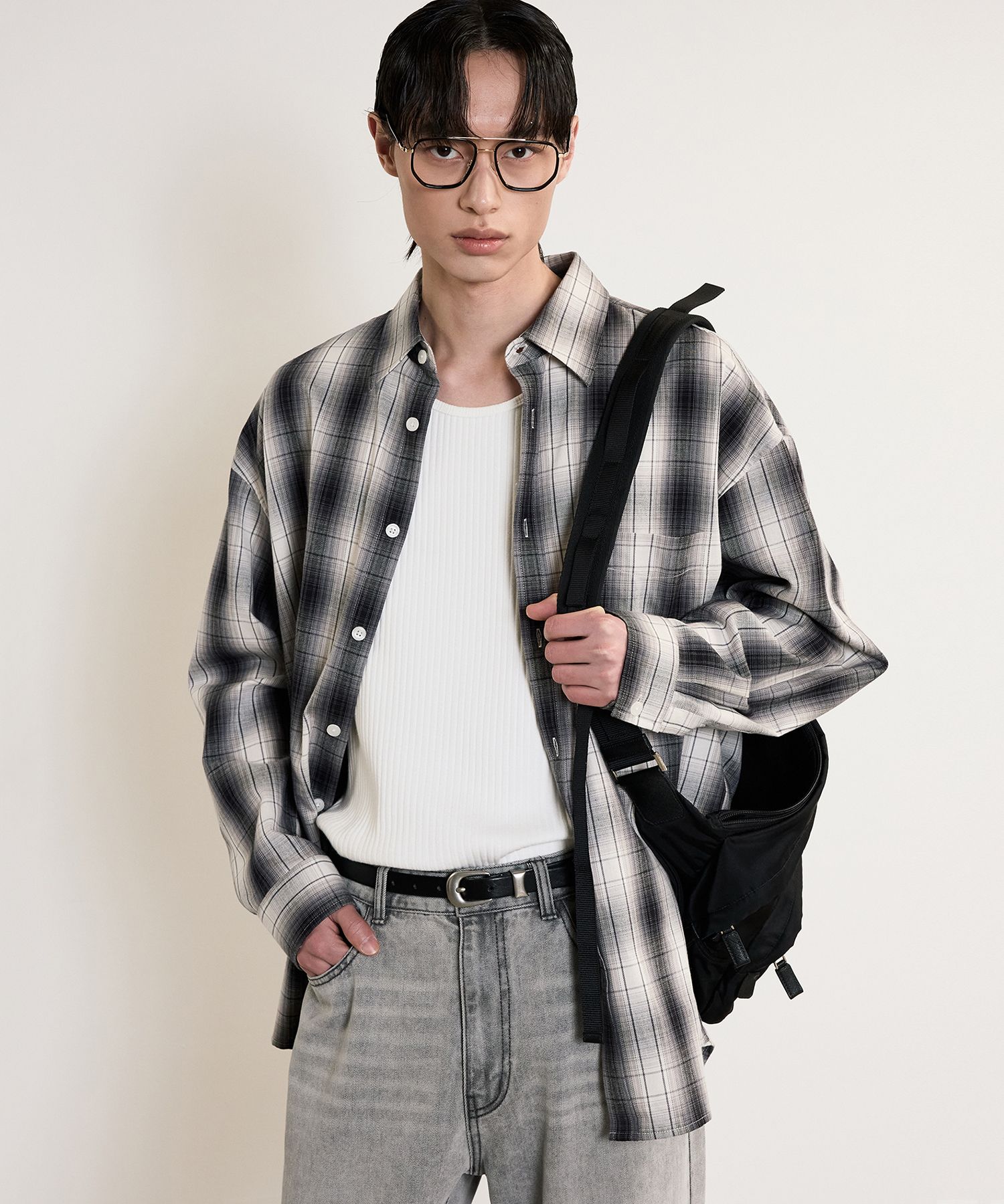 MUSINSA | TNGT Gray Overfit Check Shirt (TNSH5E104G2)