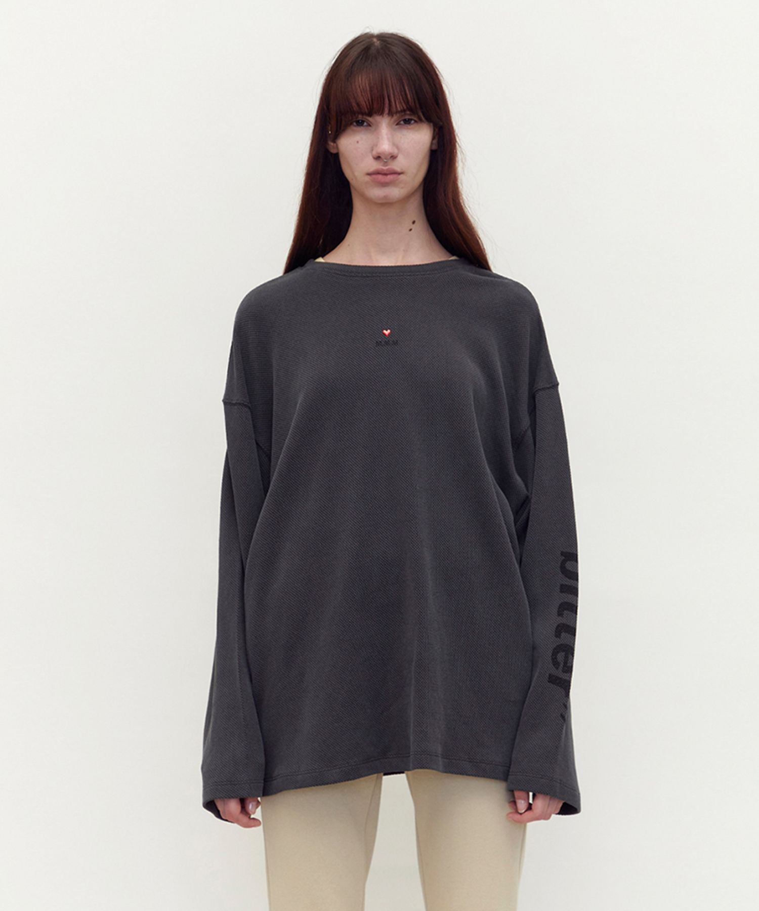 MUSINSA | M.M.M MMM Waffle Logo Long Sleeve Tee_Gray