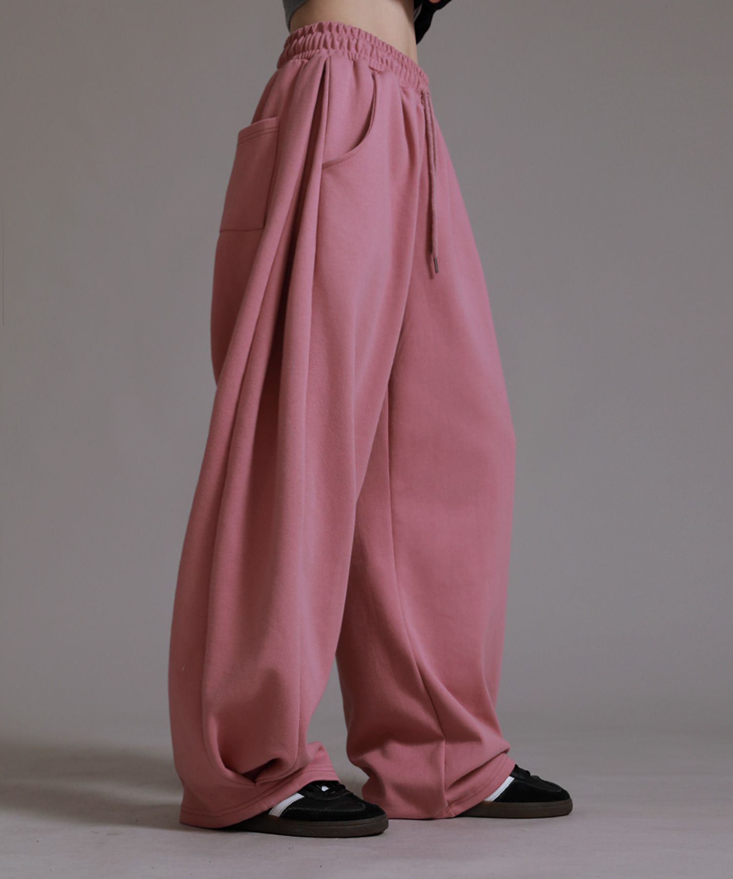 MUSINSA | LIKE THE MOST Two Tuck Long Side Over Pants_Indie Pink