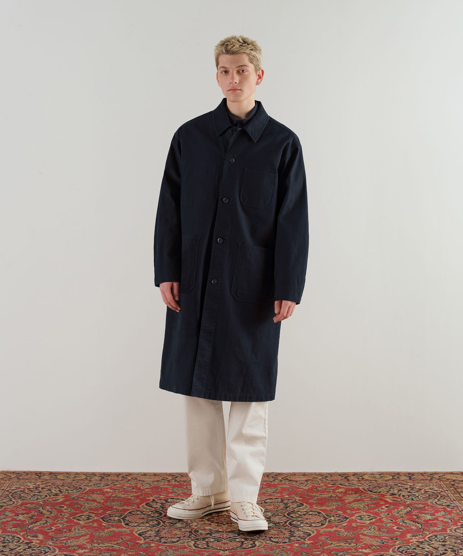 MUSINSA | MUSINSA STANDARD White Satin Shop Coat [Navy]