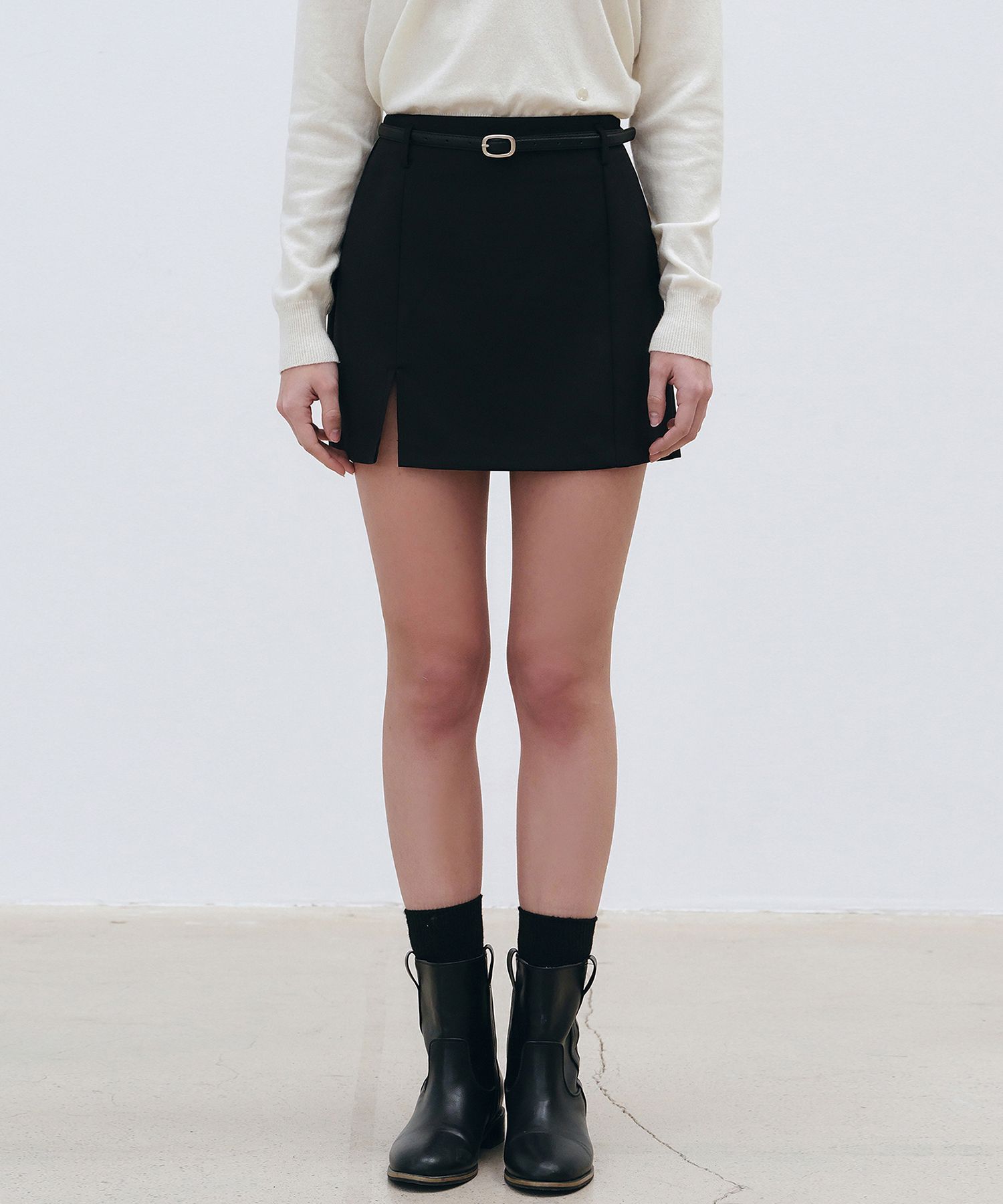 MUSINSA | LOEIL Modern Slit Mini Skirt Pants - Black