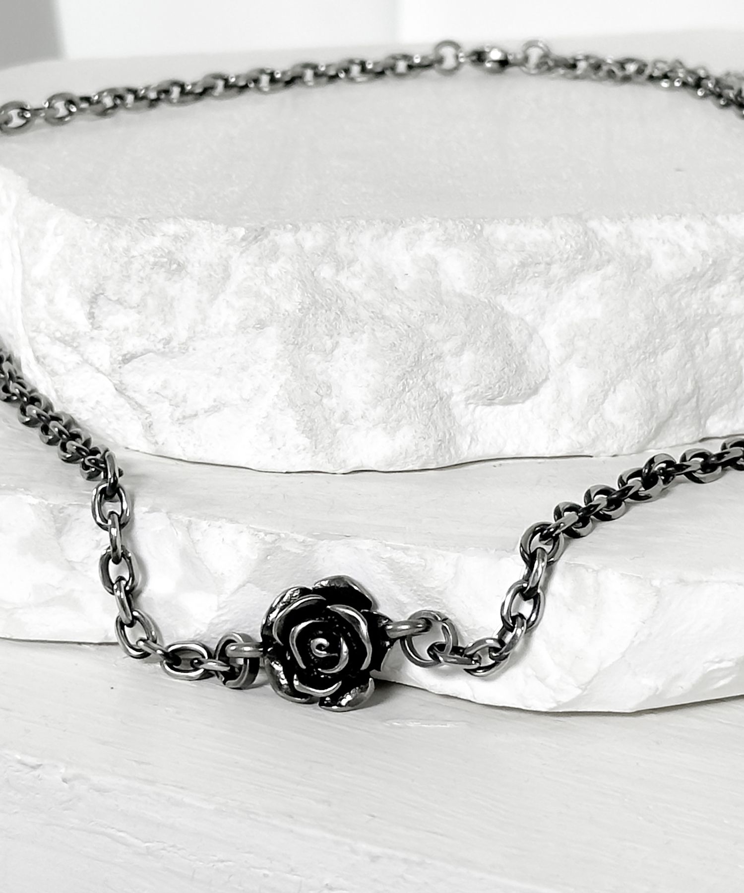 MUSINSA | BLESSED BULLET ss-blood rose necklace-one black
