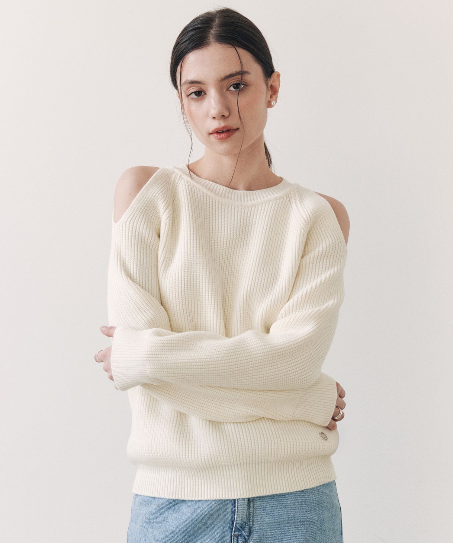 MUSINSA | ZERO STREET [2 colors] Opening off-shoulder knit