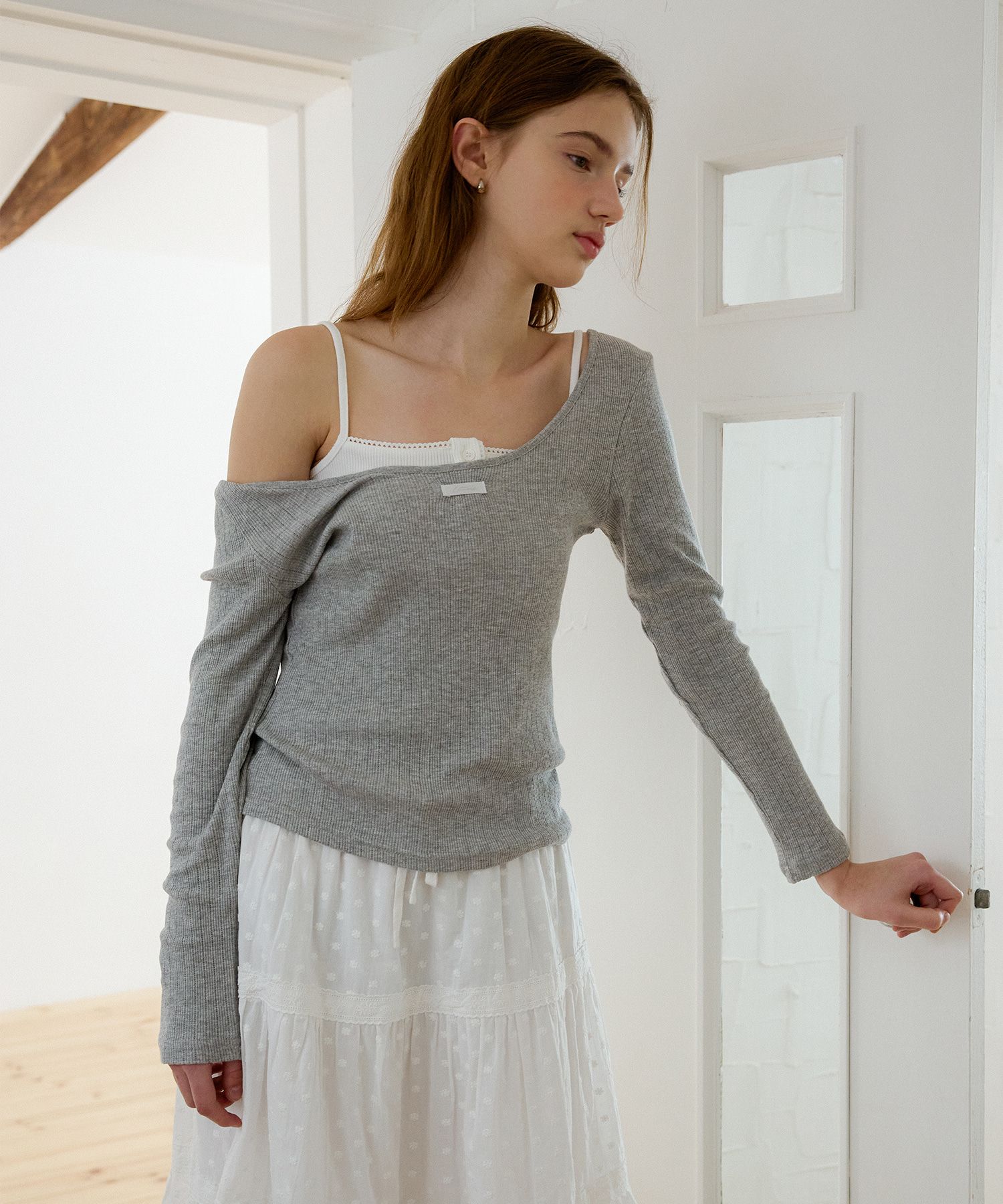 MUSINSA公式 | LETTER FROM MOON Letters Two Way Slim T-Shirt (Gray)