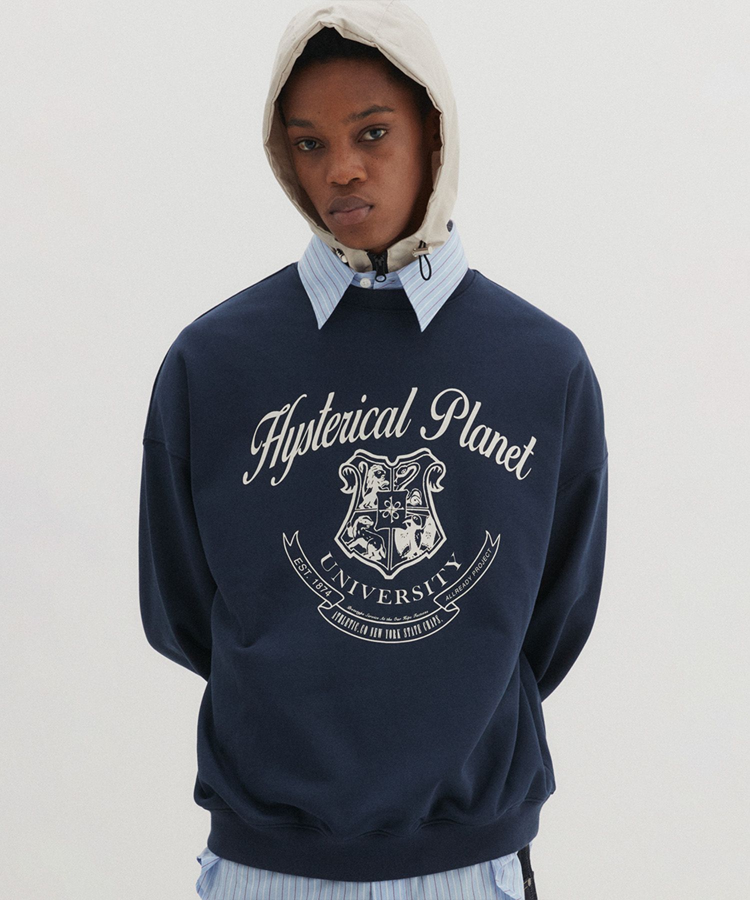 MUSINSA | DNSR Emblem Sweatshirt Navy