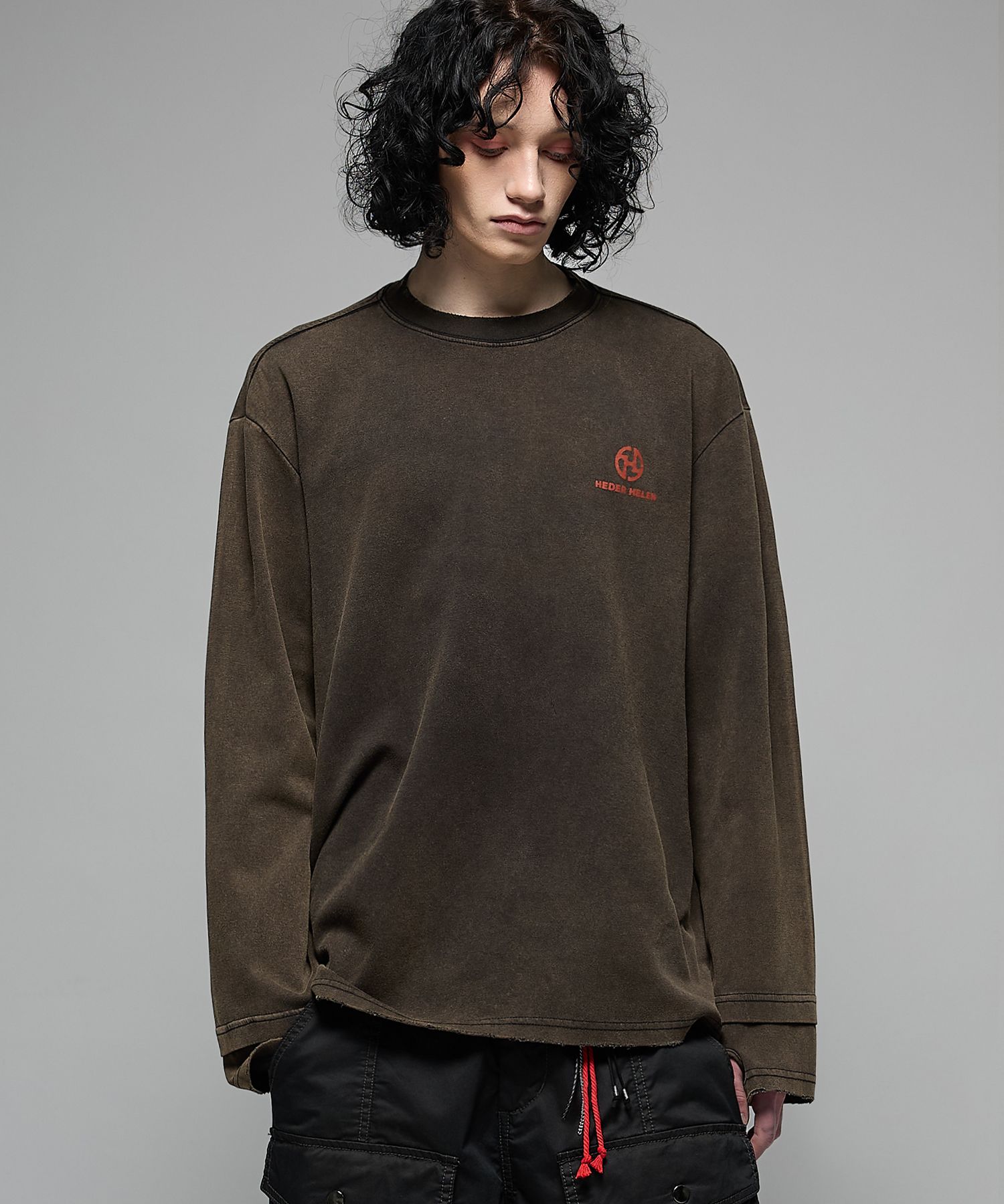 MUSINSA | HEDER HELEN Brown washed damage long-T