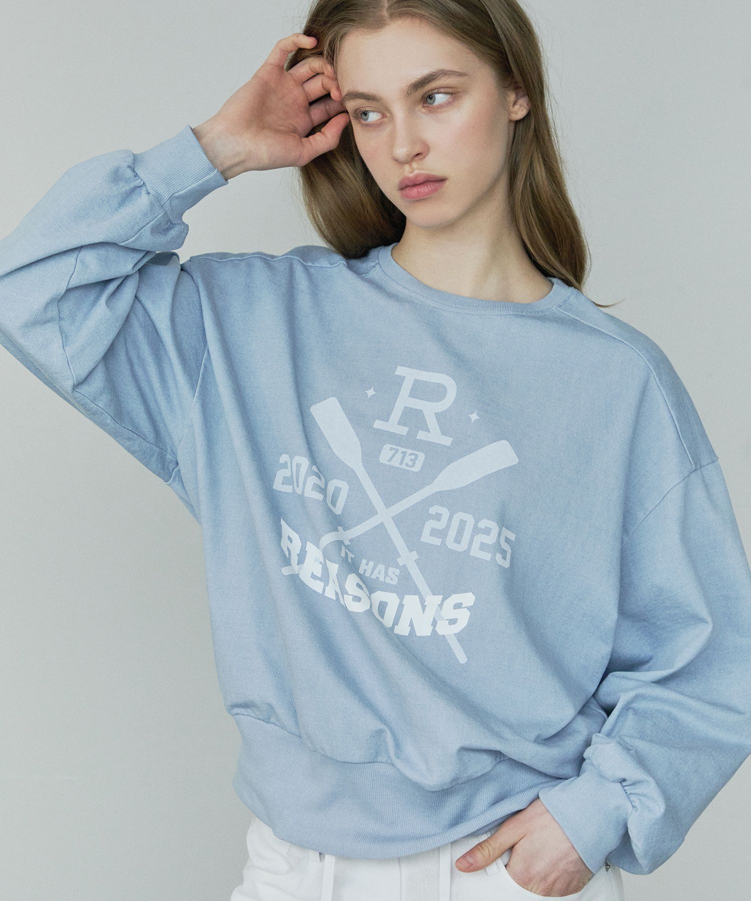 MUSINSA | IHR R Logo Sweatshirt / Sky Blue