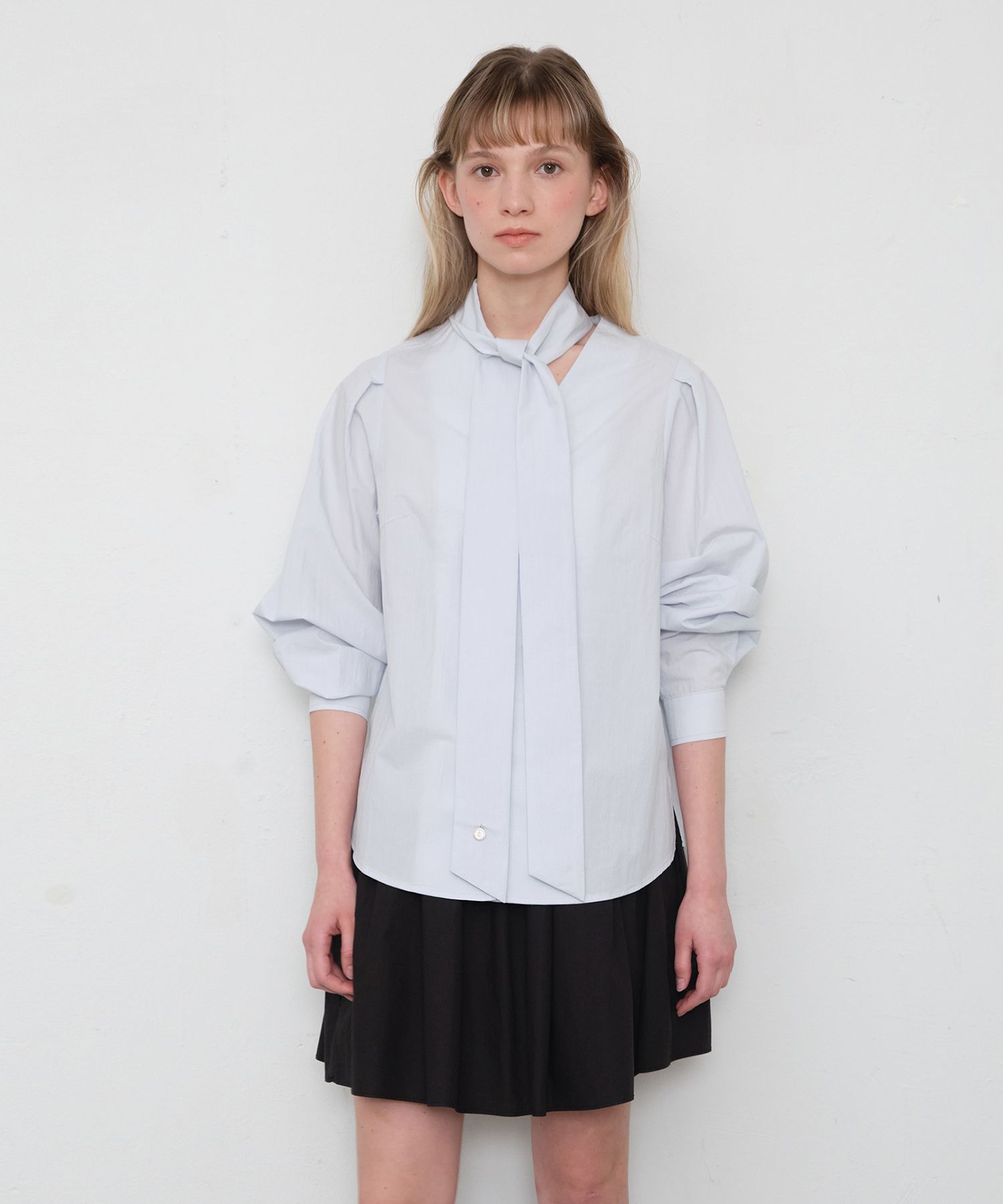 MUSINSA | HANE Grace Tie Blouse_Sky