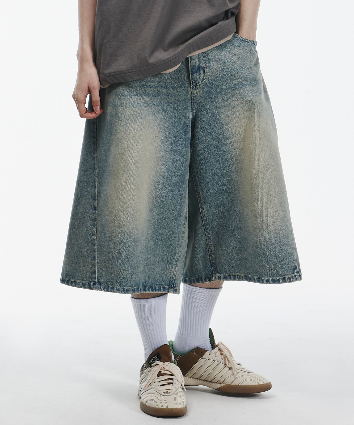 MUSINSA | SIGNATURE Washed Curved Bermuda Denim Pants [Tin Vintage]