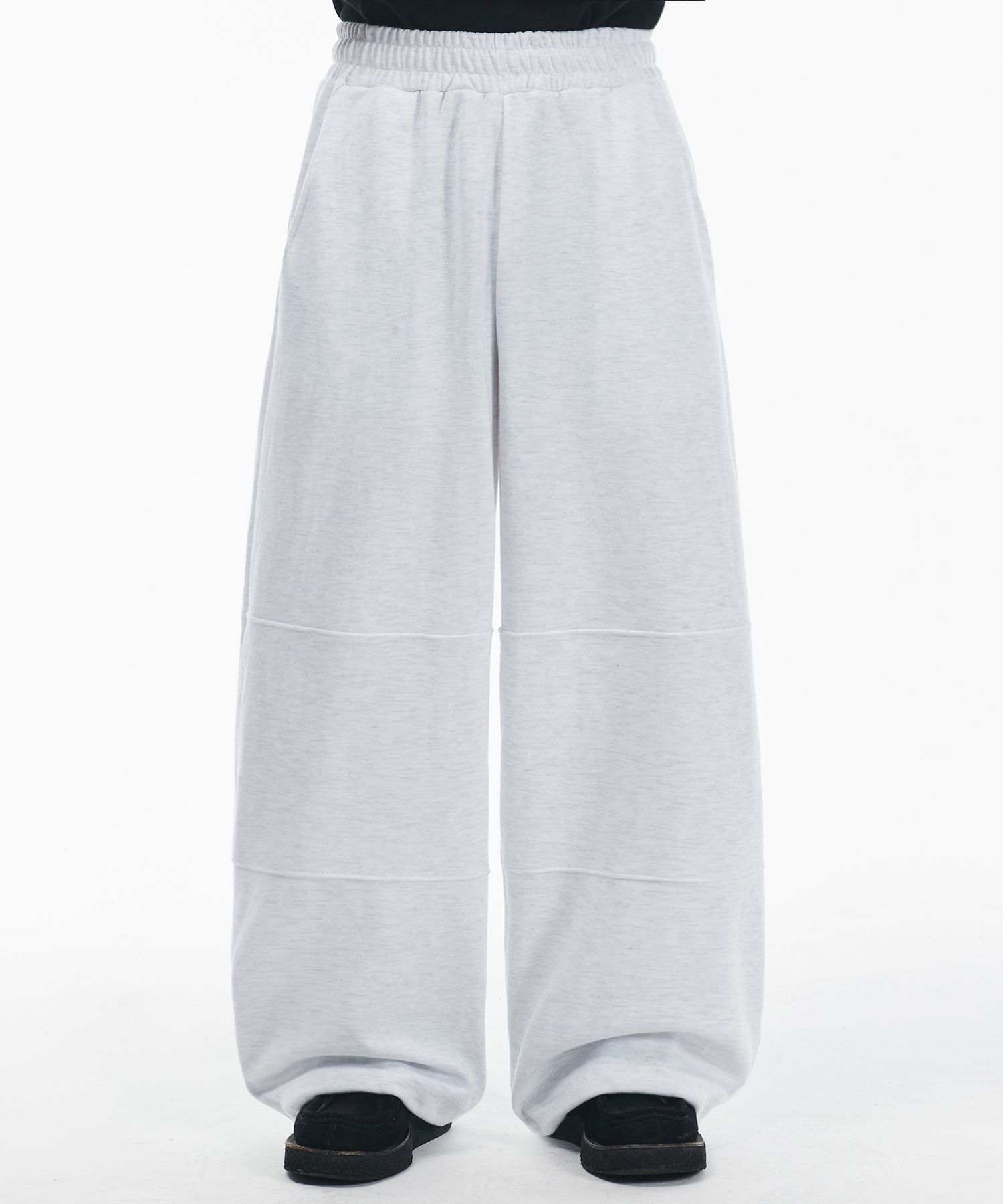 MUSINSA | SIGNATURE Summer Double Knee Cutting Training Pants [Light Gray]