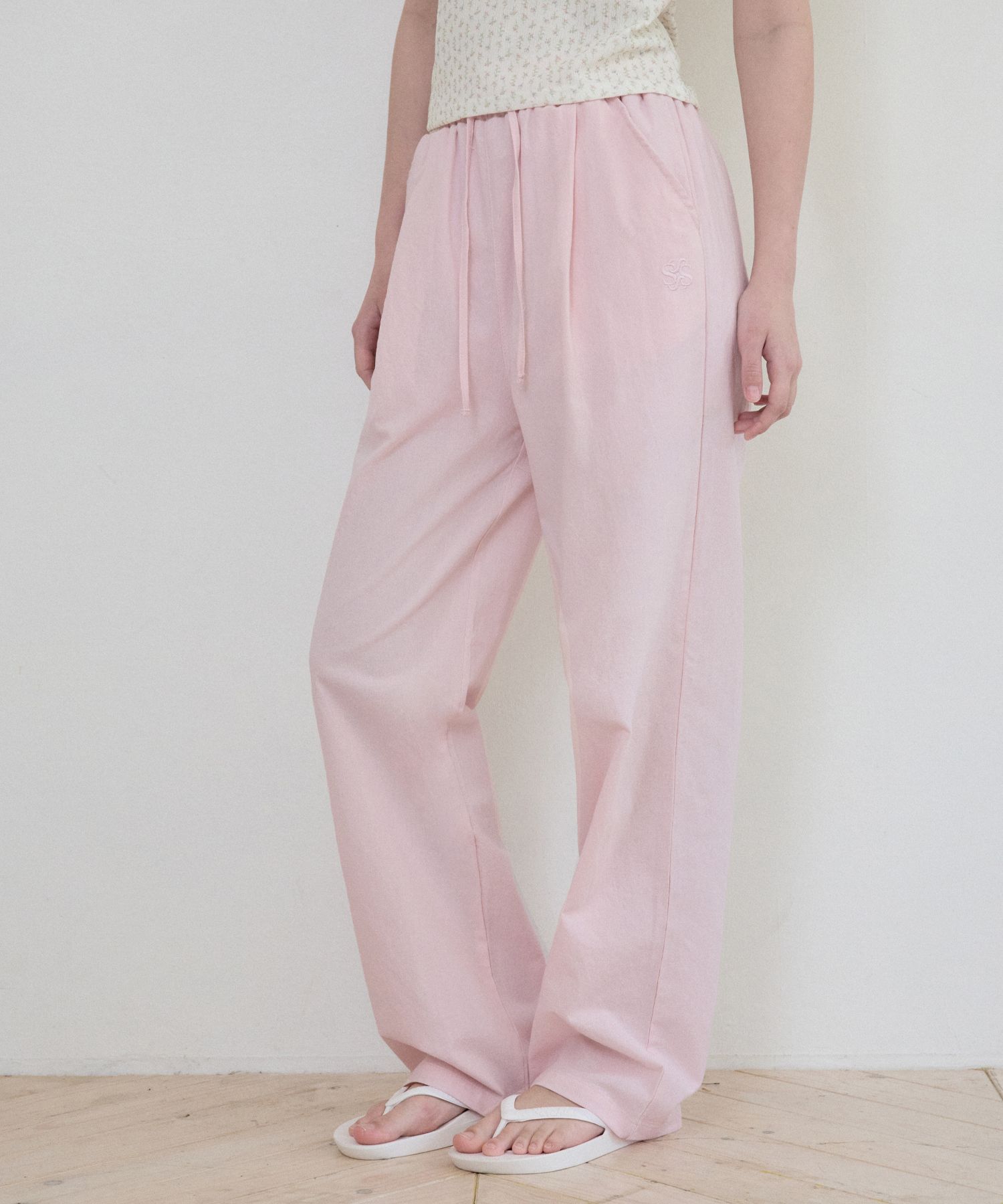 MUSINSA | WEDNESDAYOASISFORWOMEN W/Linen-like symbol deep one-tuck pants_PINK (W25-PT11)