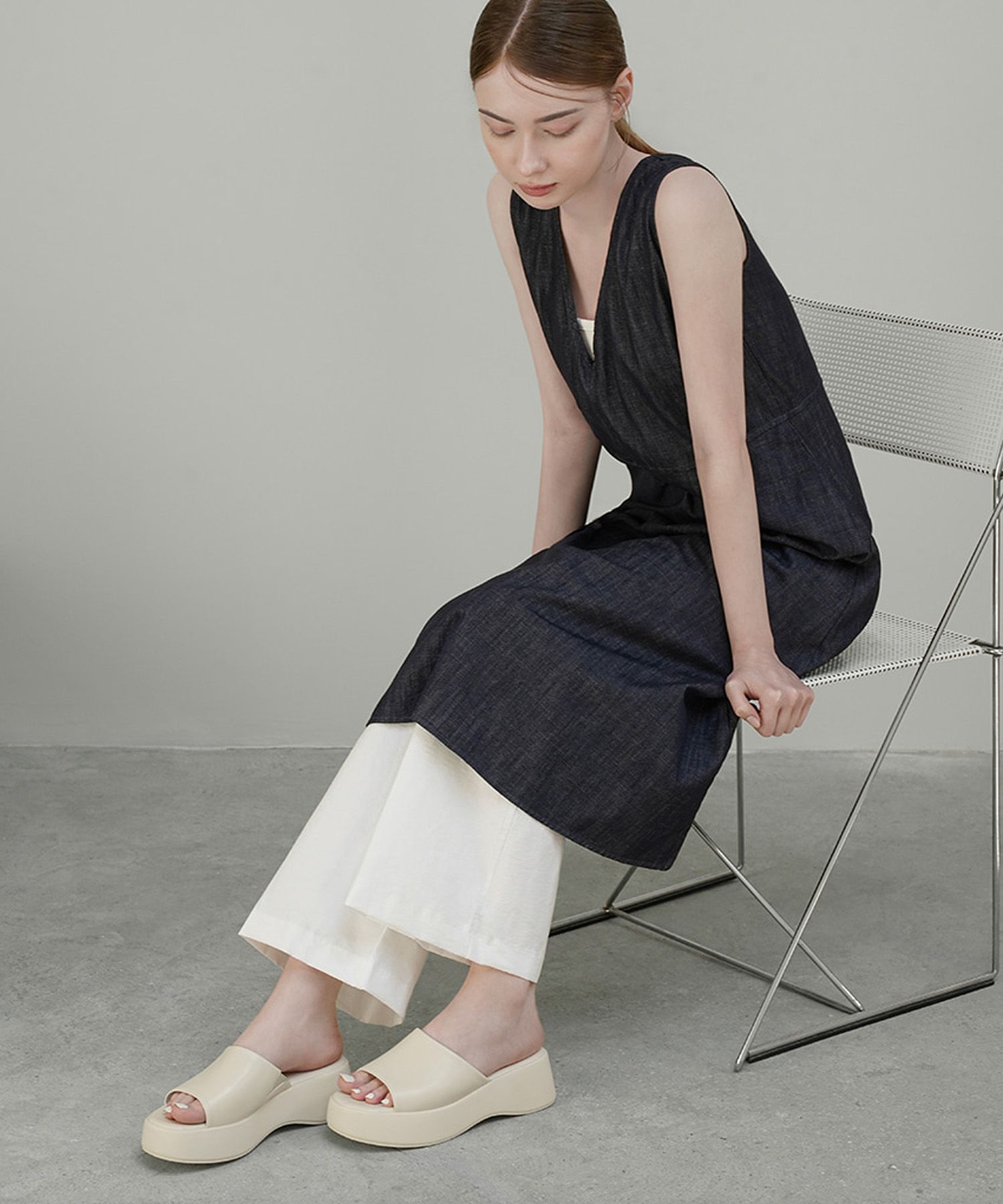 MUSINSA公式 | CHAAKAN Francheco Strap Wedge Mule Slippers