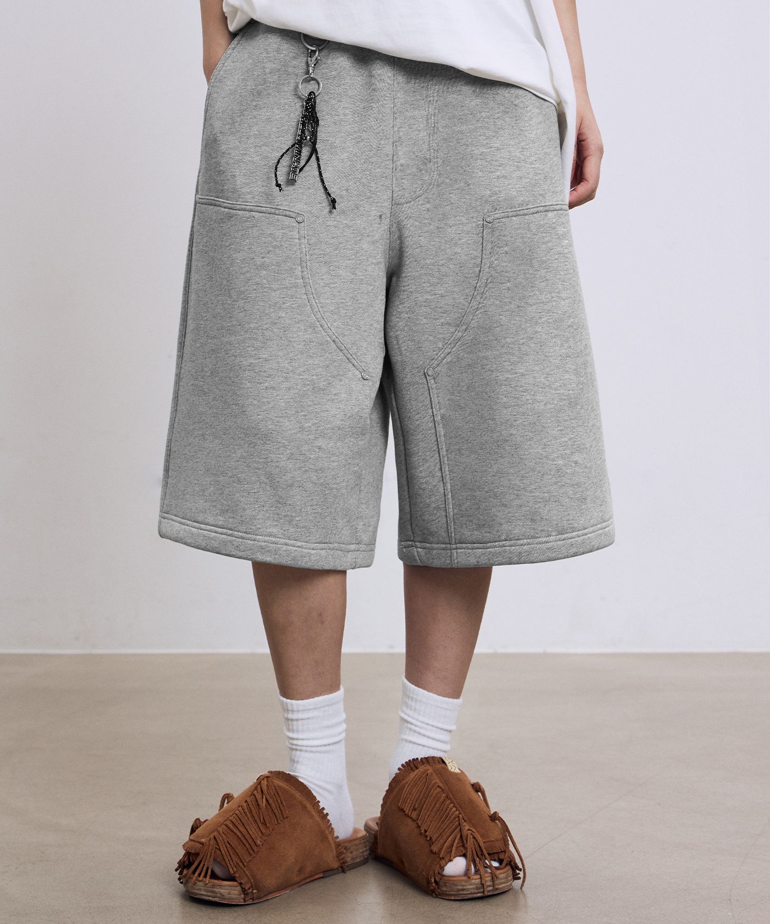 MUSINSA | FILLUMINATE Keyring Loop Sweat Shorts - Melange Grey