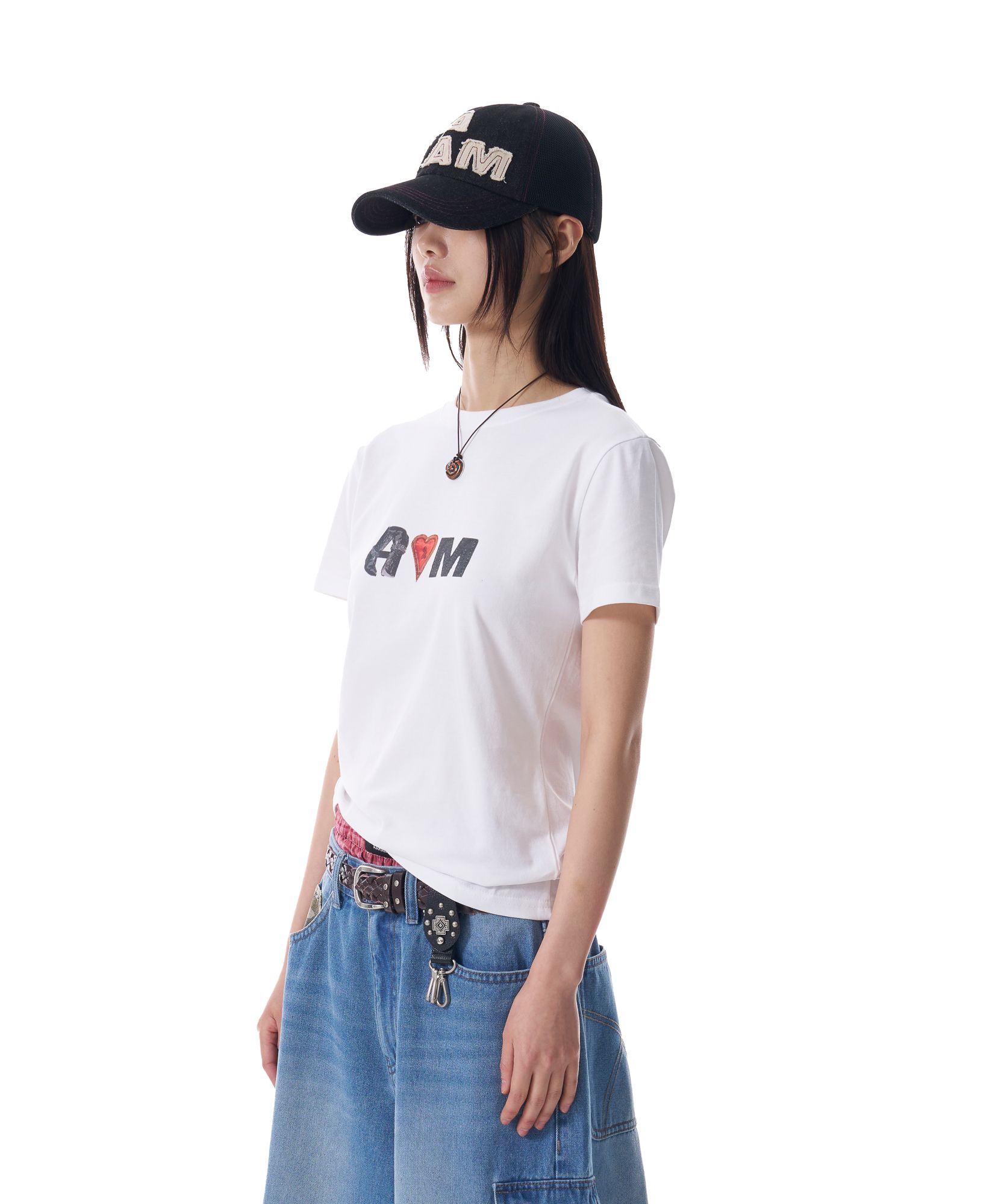 MUSINSA公式 | AAKAM Heart AKM Half Top (White)