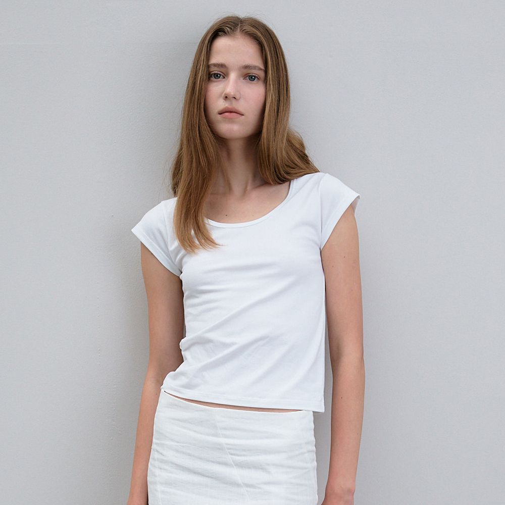 MUSINSA公式 | NOEUD Lean U-neck tee (Ivory)