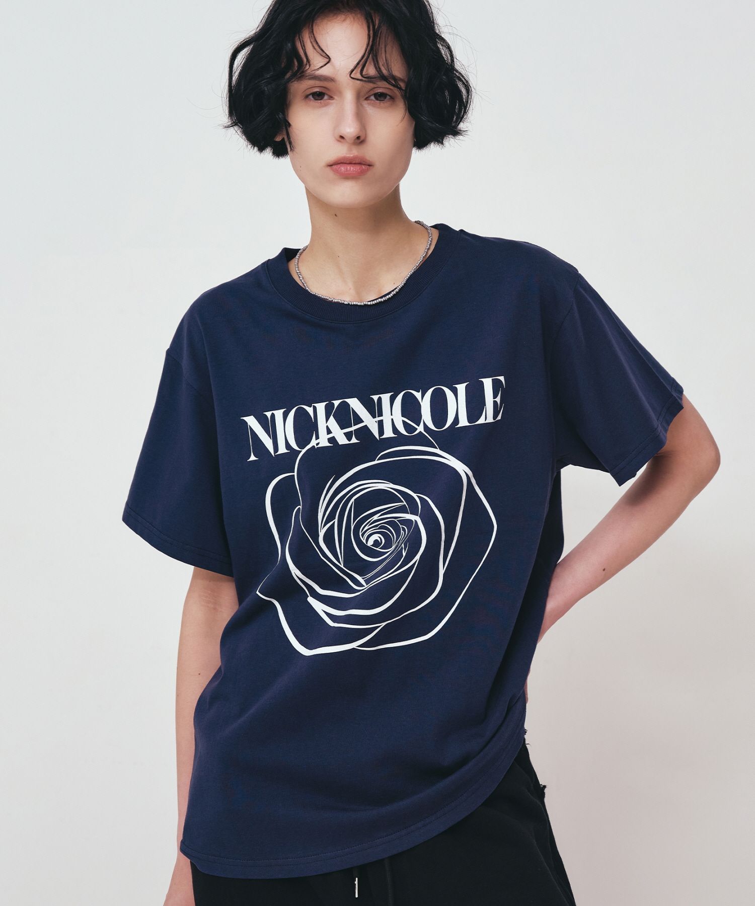 MUSINSA | NICK&NICOLE BIG ROSE SLEEVE TOP_NAVY WHITE