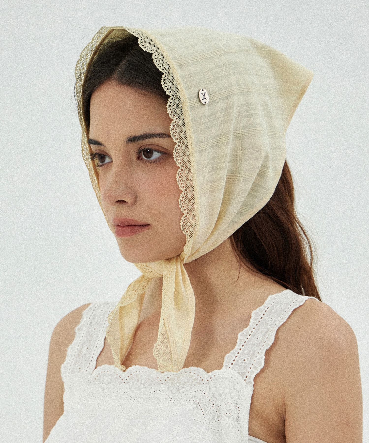 MUSINSA | VARZAR VA Curved Oval Metal Lace Bandana Yellow