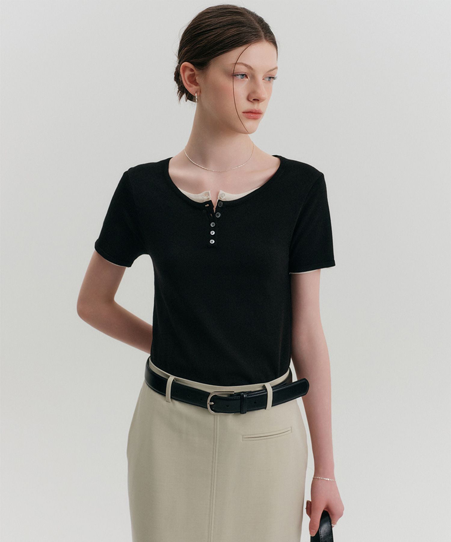 MUSINSA公式 | LOOKAST モリー スリム ボタン ニットトップ / MOLLY SLIM BUTTON KNIT TOP_3カラー