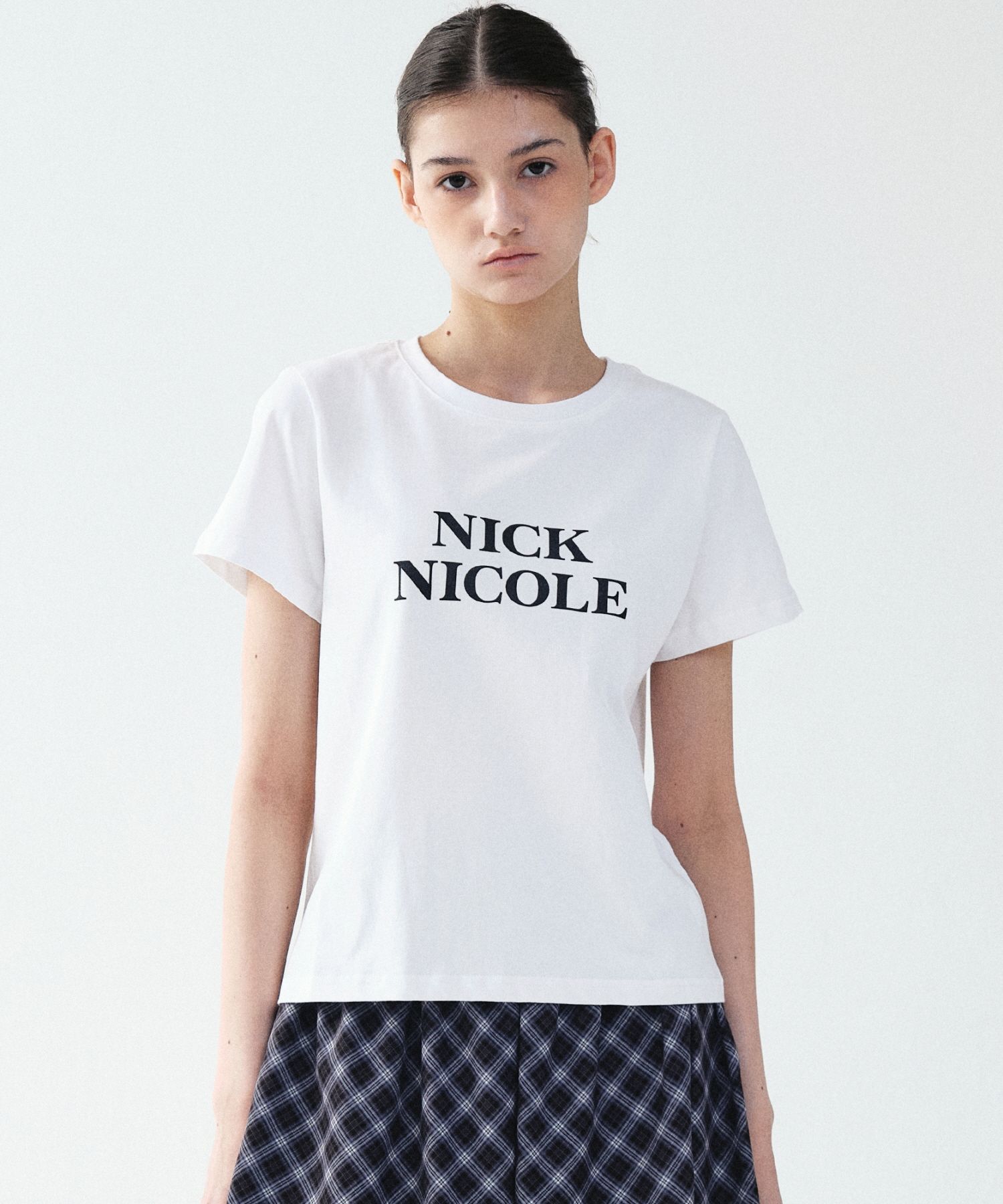 MUSINSA | NICK&NICOLE ESSENTIAL NICOLE LOGO SLIM TOP_WHITE