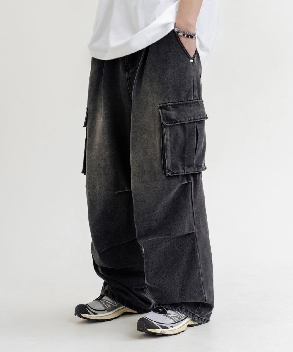 MUSINSA | LEMAIN SECOND Vintage Washed One-Tuck Cargo Denim Pants [Vintage Black]