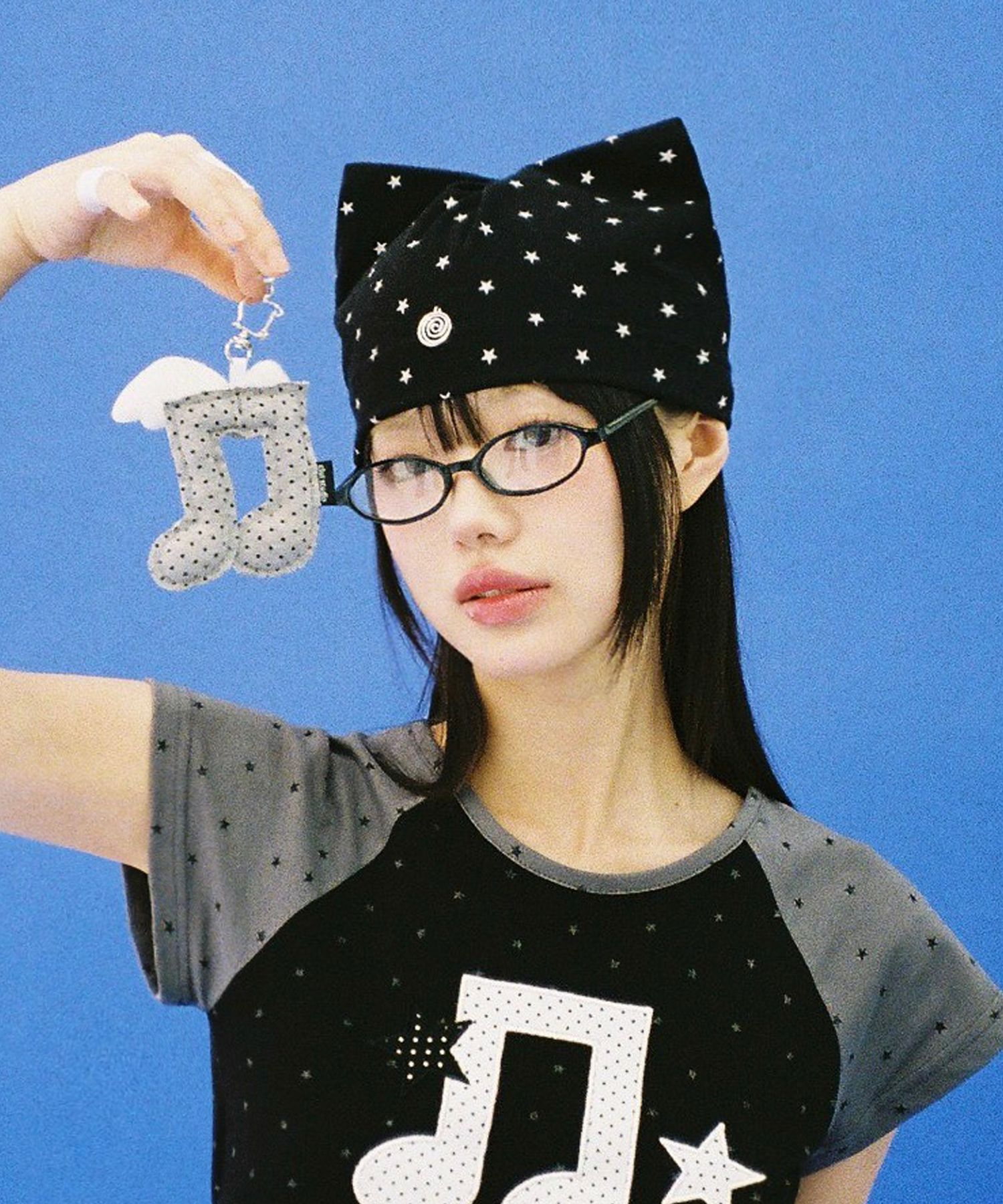 MUSINSA | CLUT STUDIO Cat Ear Star Beanie - Black