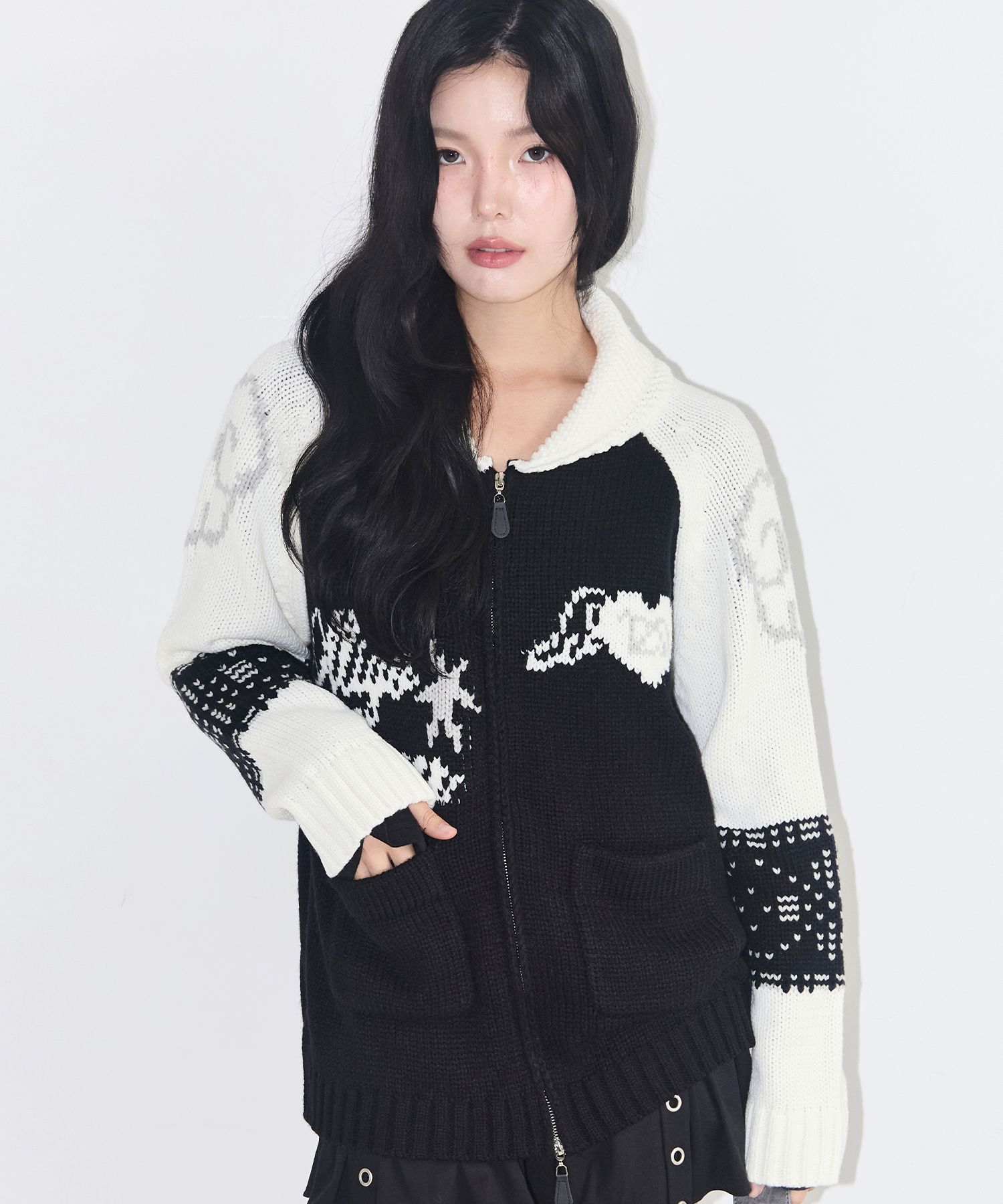 MUSINSA | ILLIGO Angel Ring Cowichan Knit Zip-Up Black