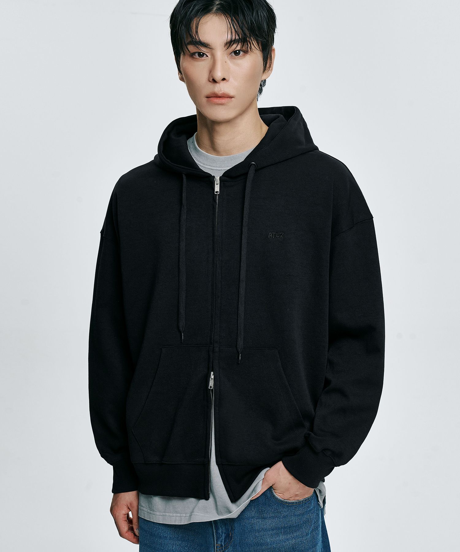 MUSINSA公式 | ATEZ Essential Overfit Sweat Hoodie [Black]