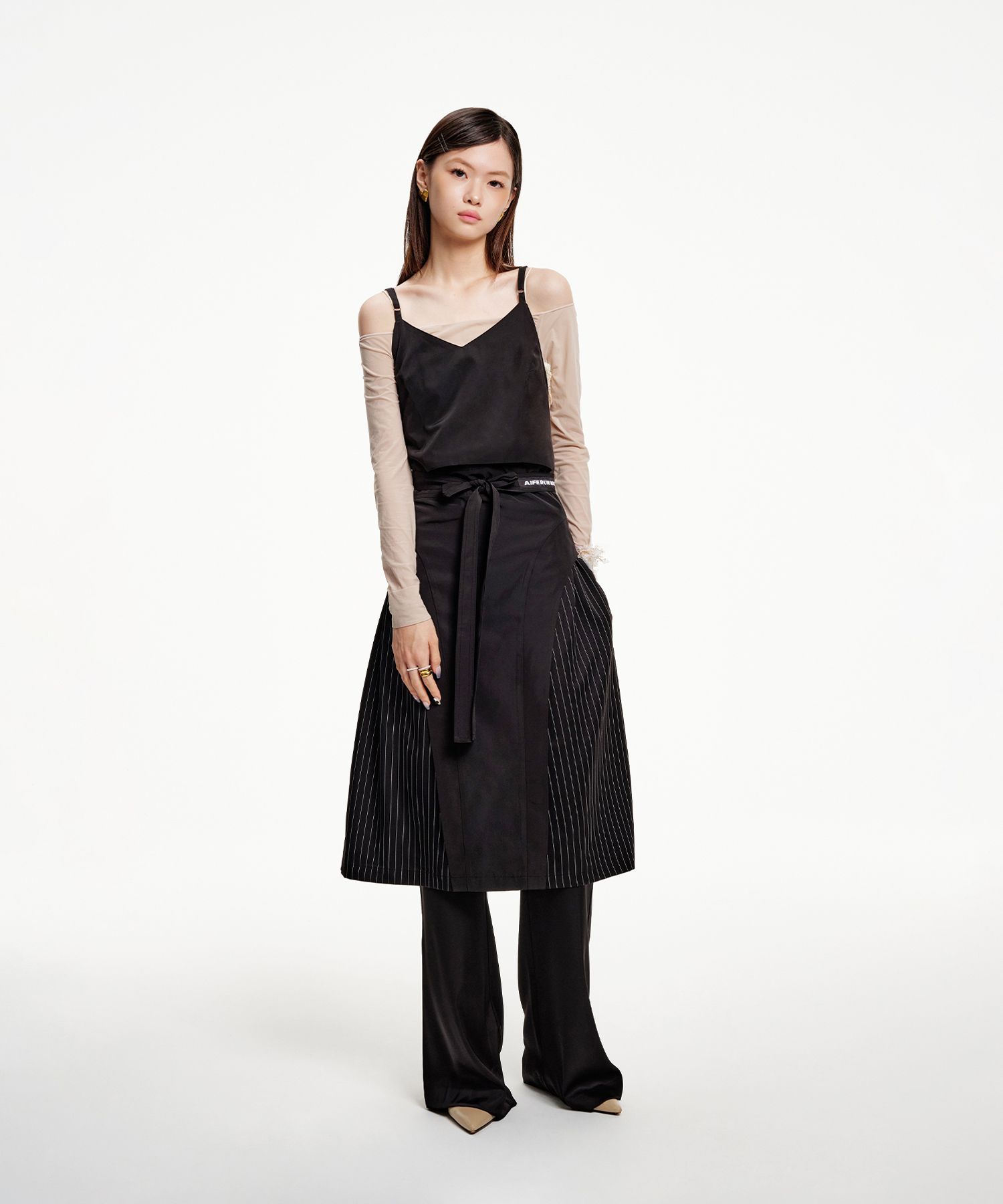MUSINSA | ARWW Bullet cut apron one-piece black 2 sizes