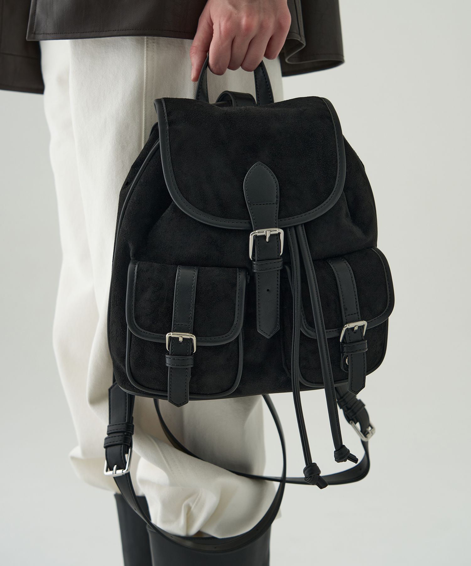 MUSINSA | DRAWFIT WOMEN Nube Double Pocket Suede Backpack [BLACK]