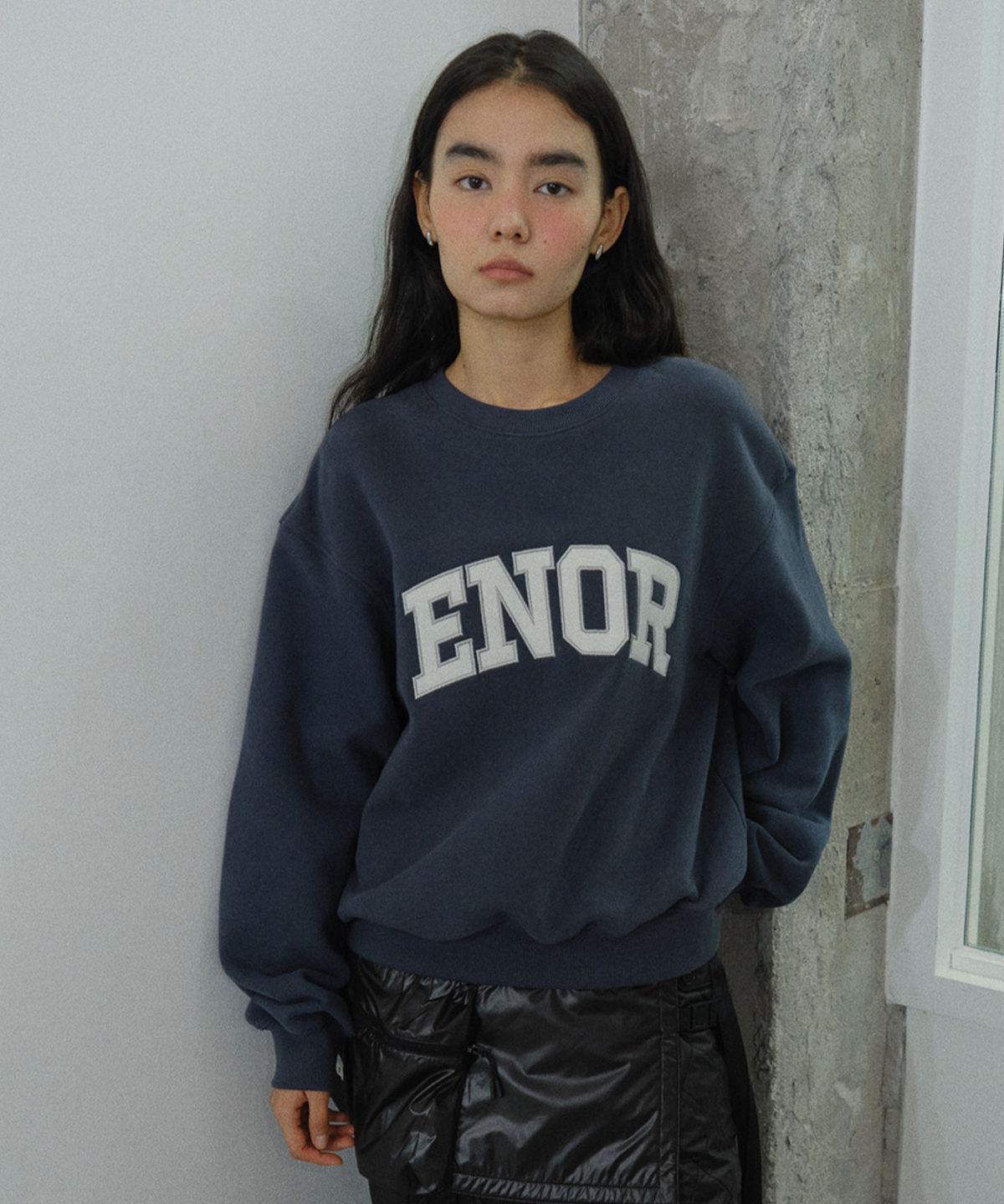 엔오르(EN OR) [CORE] ENOR CORE SWEATSHIRT - NAVY - 사이즈 & 후기 | 무신사