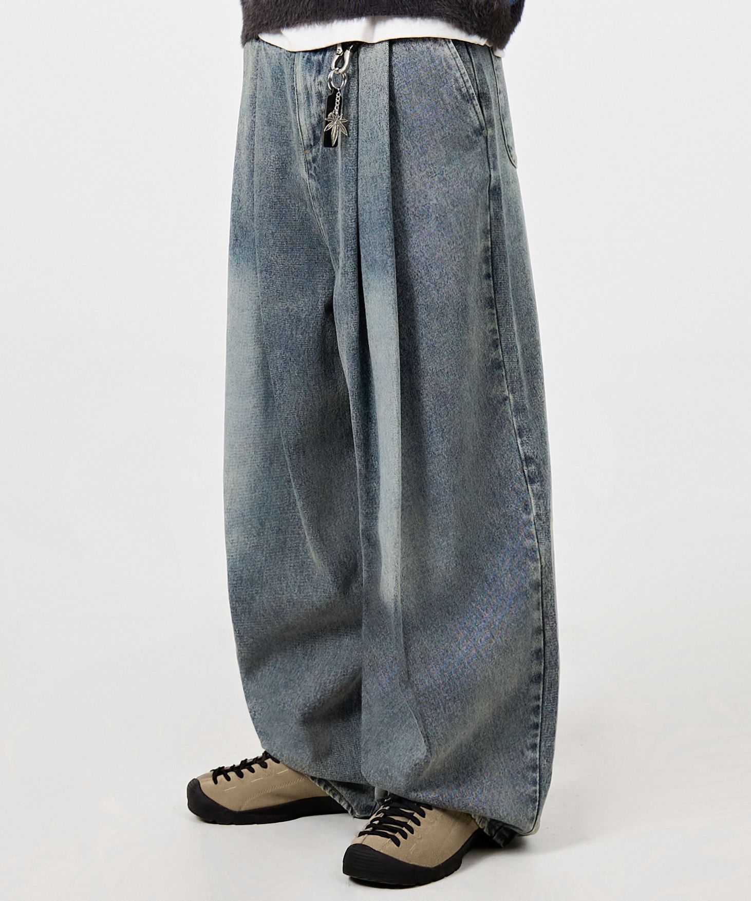 MUSINSA | DIMITRI BLACK Adjustable Two-Tuck Wide Slacks_Denim Dust Indigo