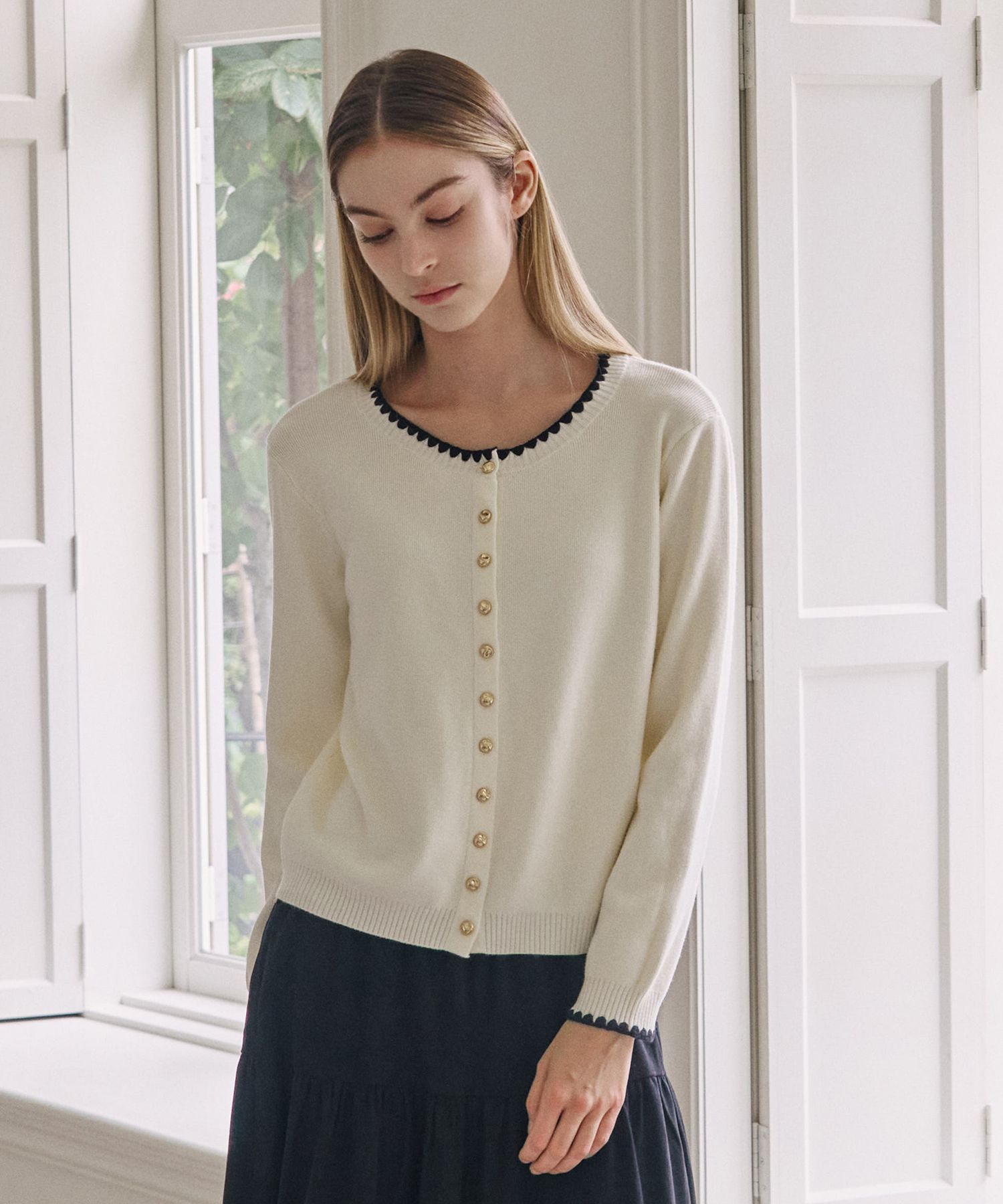 MUSINSA | VISITINNEWYORK Round Neck Stitch Point Cardigan (VBAGDH1)