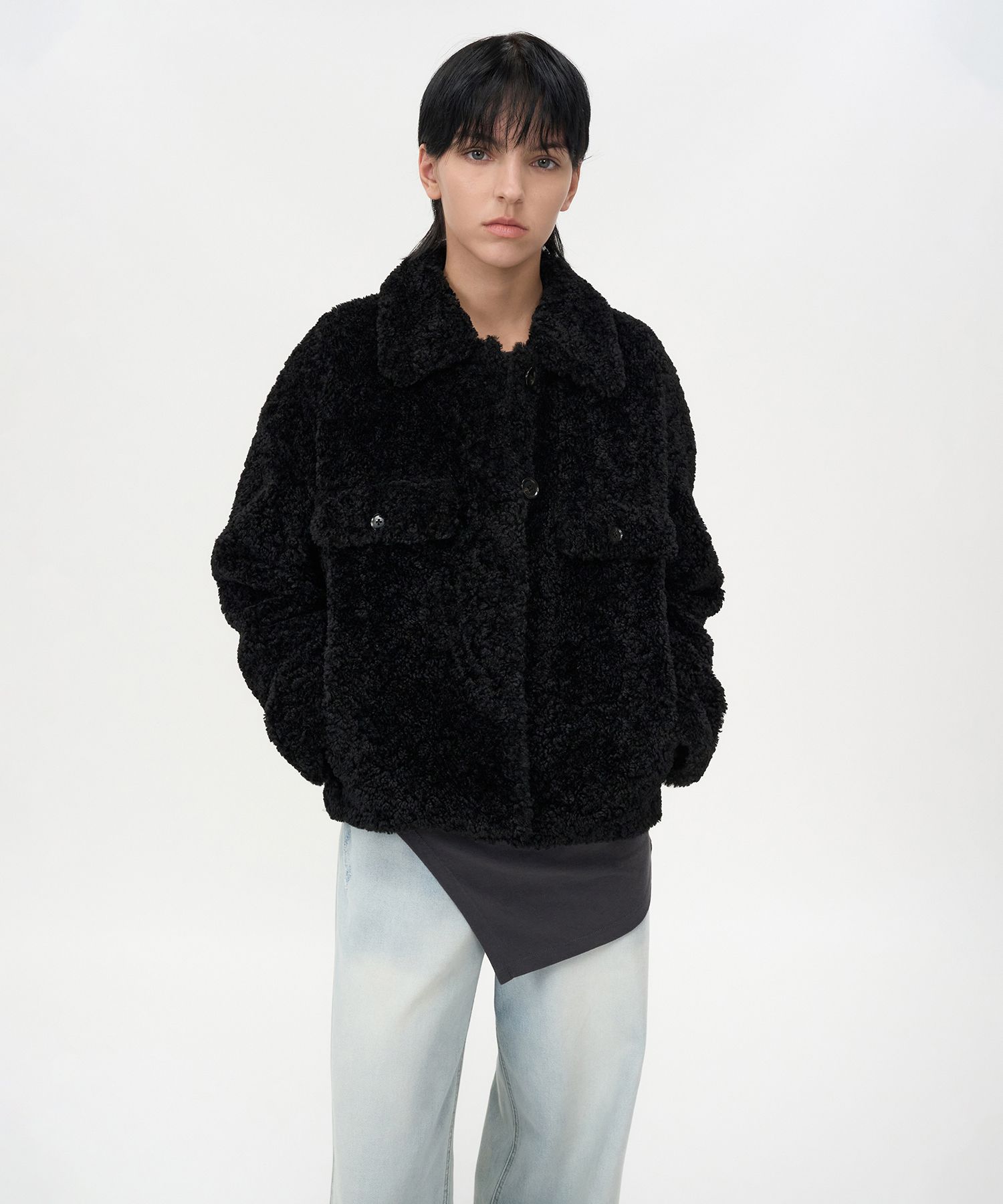 MUSINSA | INSILENCE WOMEN Shearling Fur Jacket BLACK